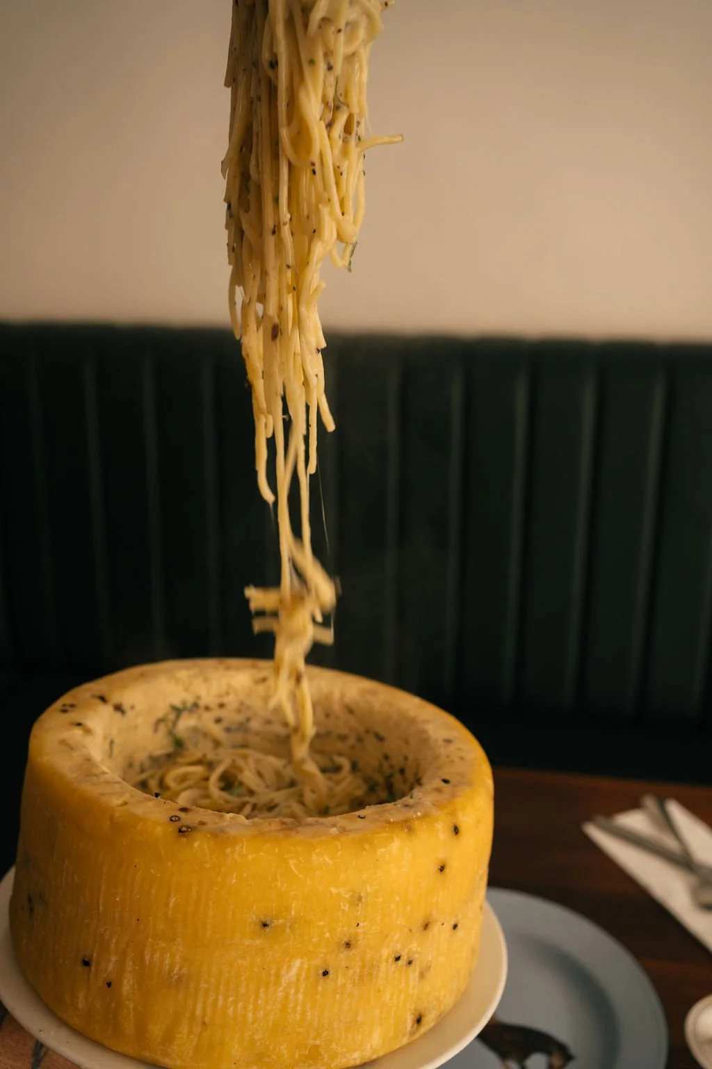 View Our Seasonal Menu — Lock's Paddock