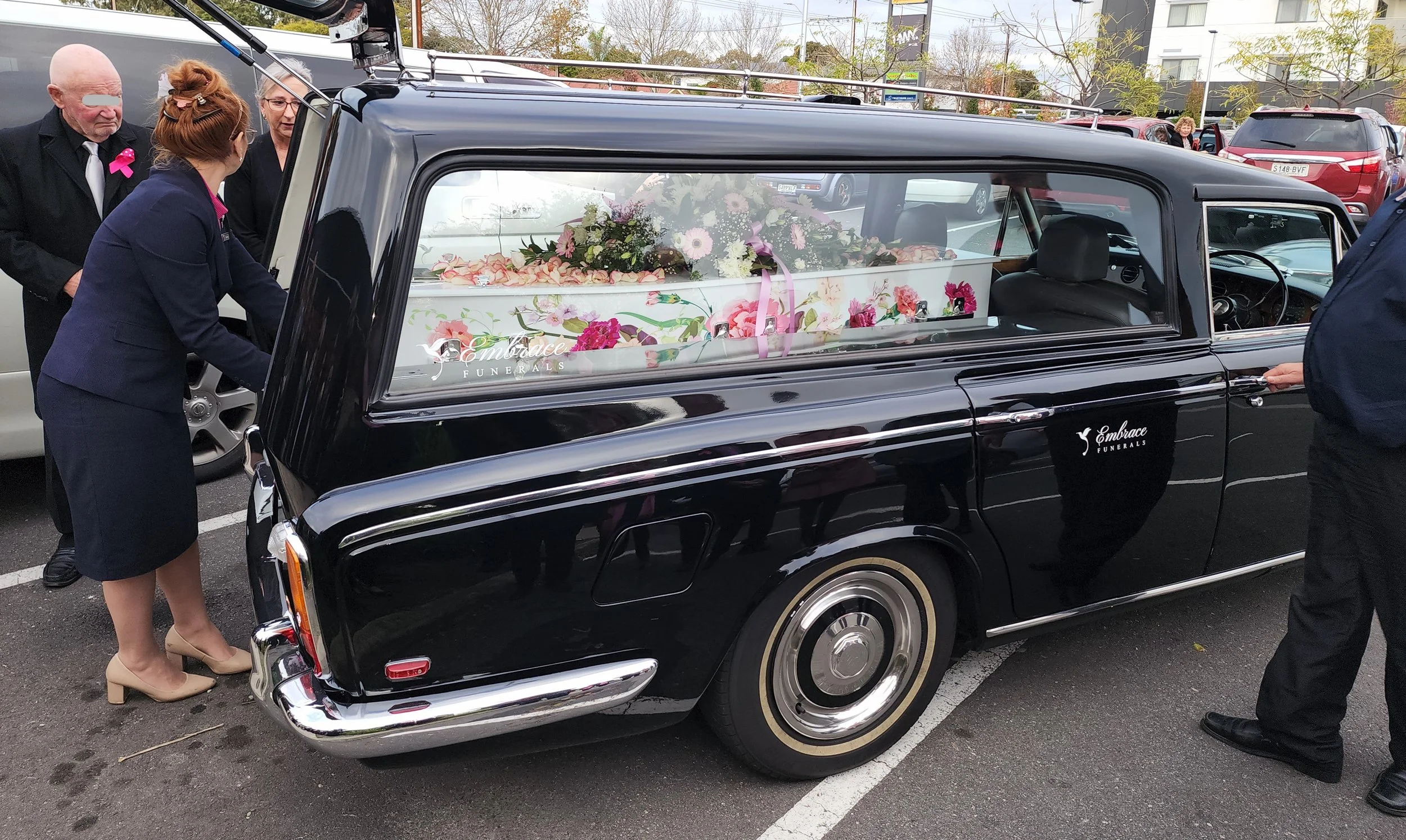 Services — Embrace Funerals | Funeral Homes in Adelaide