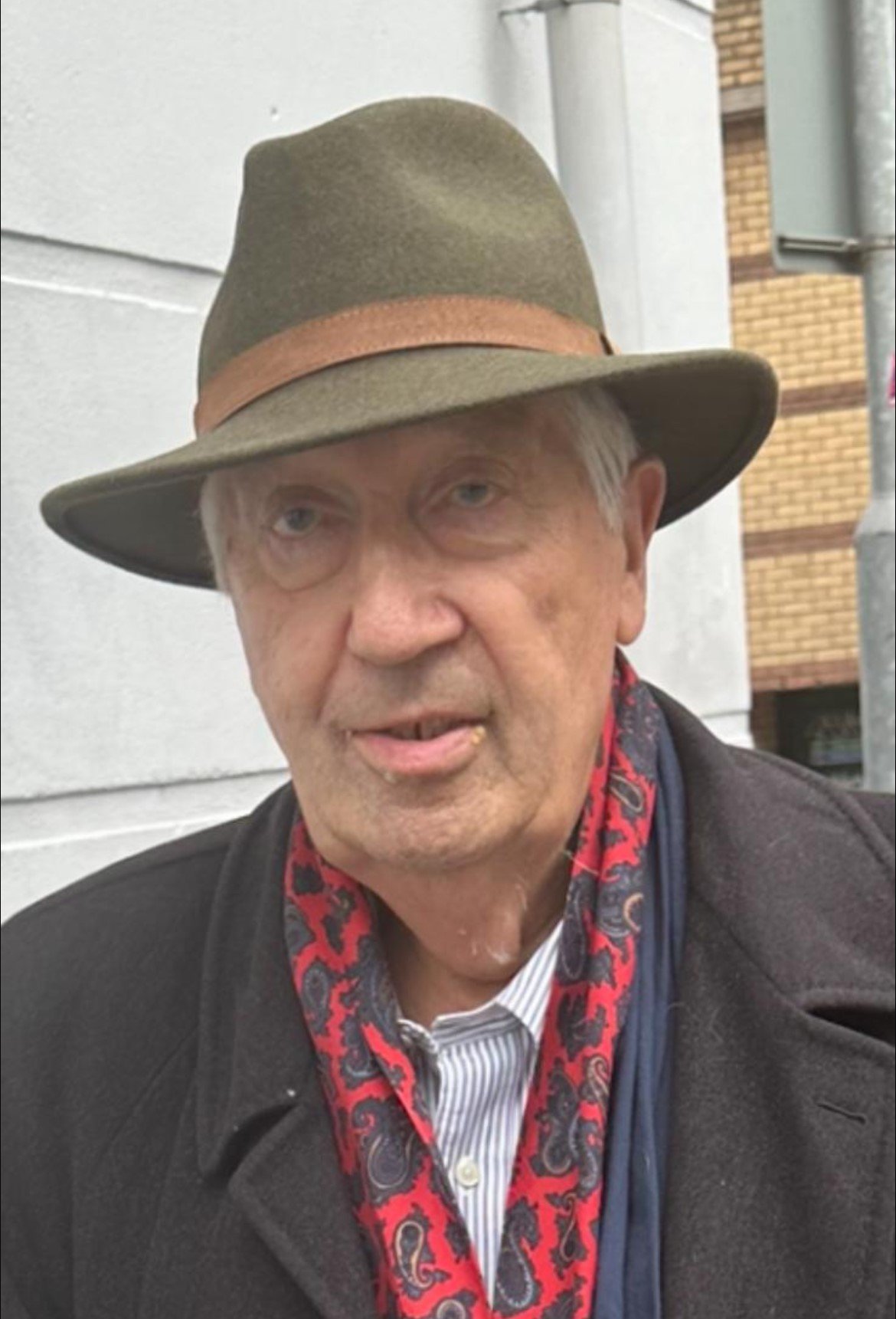 Arthur Lyons — Massey Bros Funeral Homes