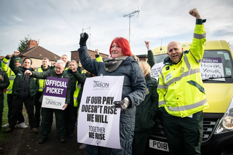 UNISON to fight pay offer with strike ballots — Brighton and Hove Unison