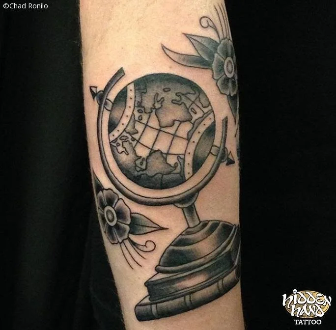 Chad Ronilo — Hidden Hand