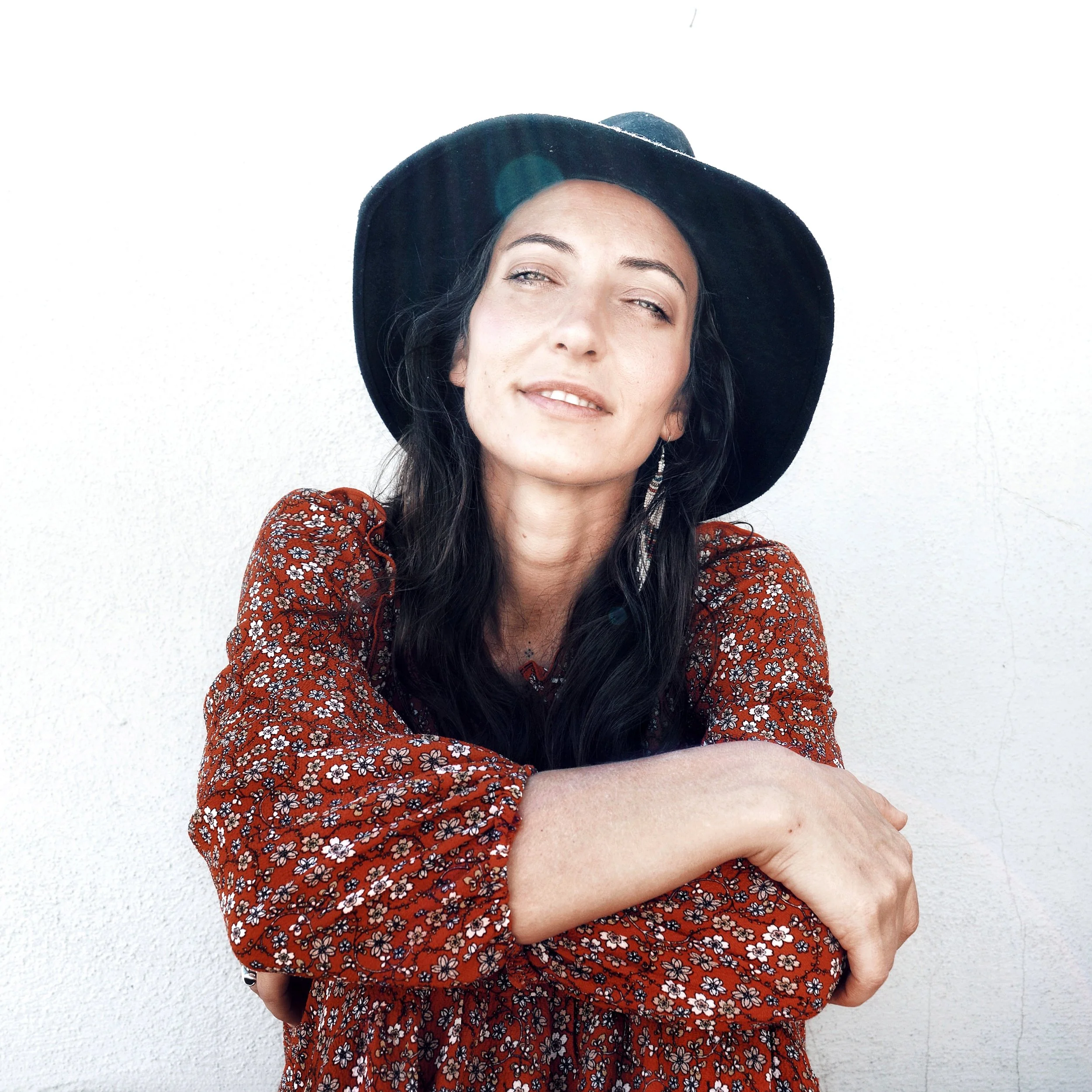 About — Choose Holistic * Lucia Nicolini