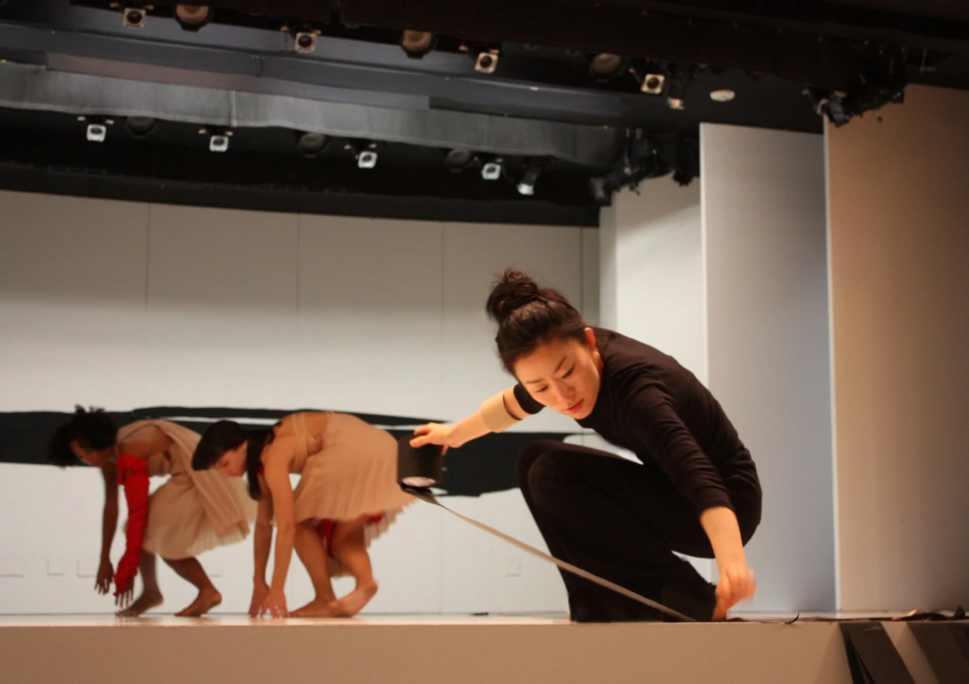 Drawing Performance & Working Process >> — SUN K. KWAK