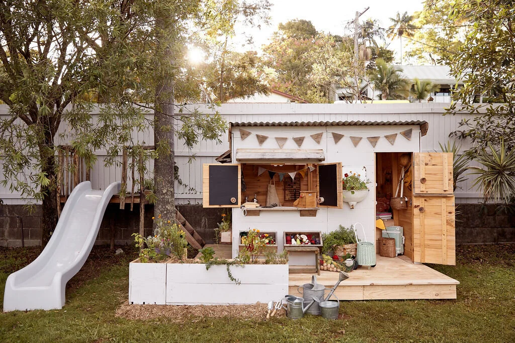 My Favorite Ideas + Inspirations for Kid's Outdoor Summer Play Areas ...