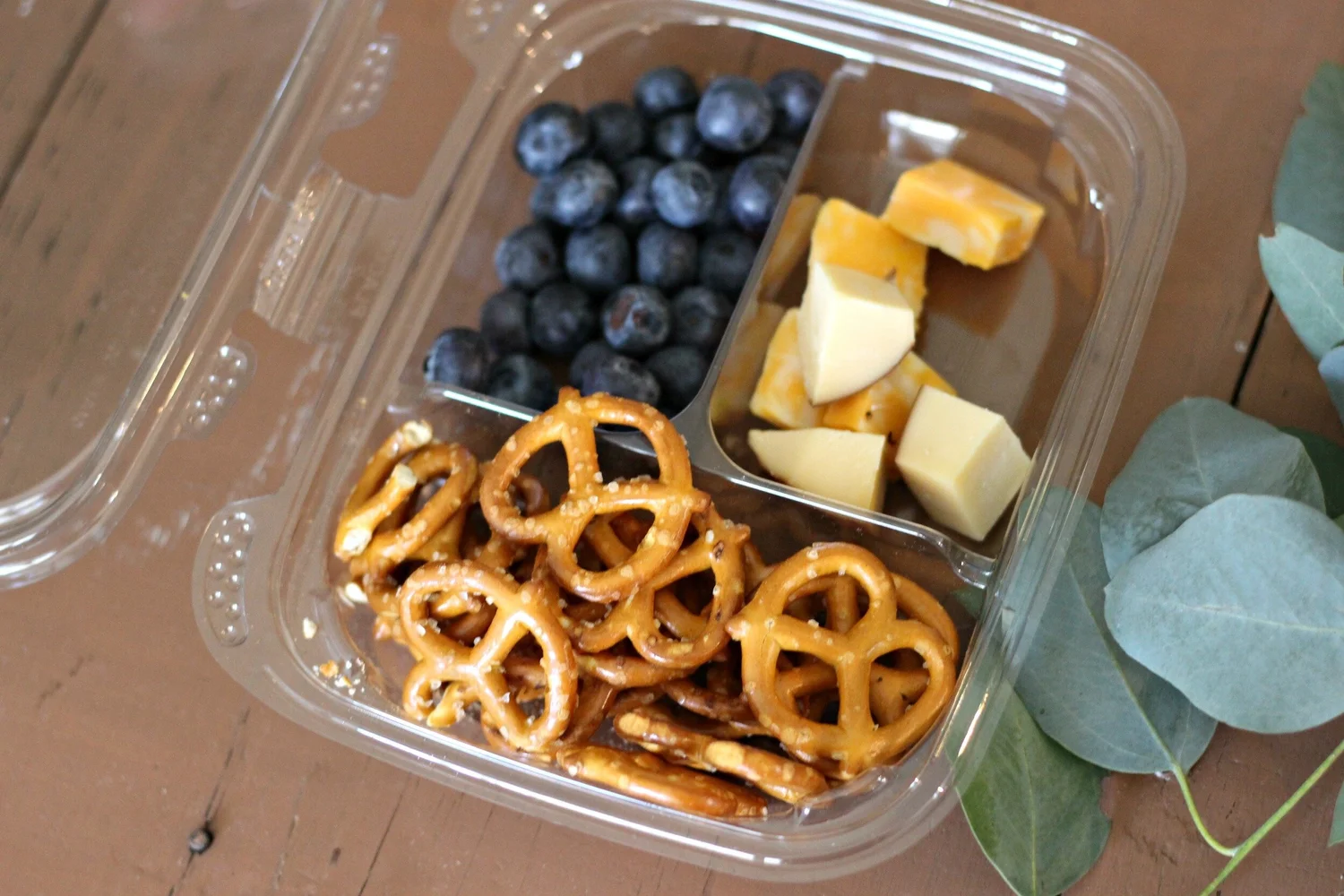 Tips for Packing a Week's Worth of Healthy Lunches + Snacks — Gathered ...