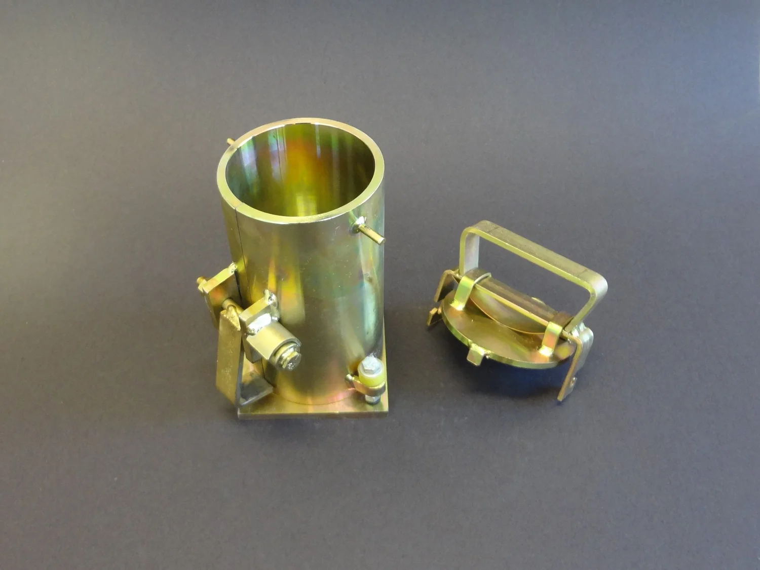 Cylinder Mould 100 x 200 — UCSolutions