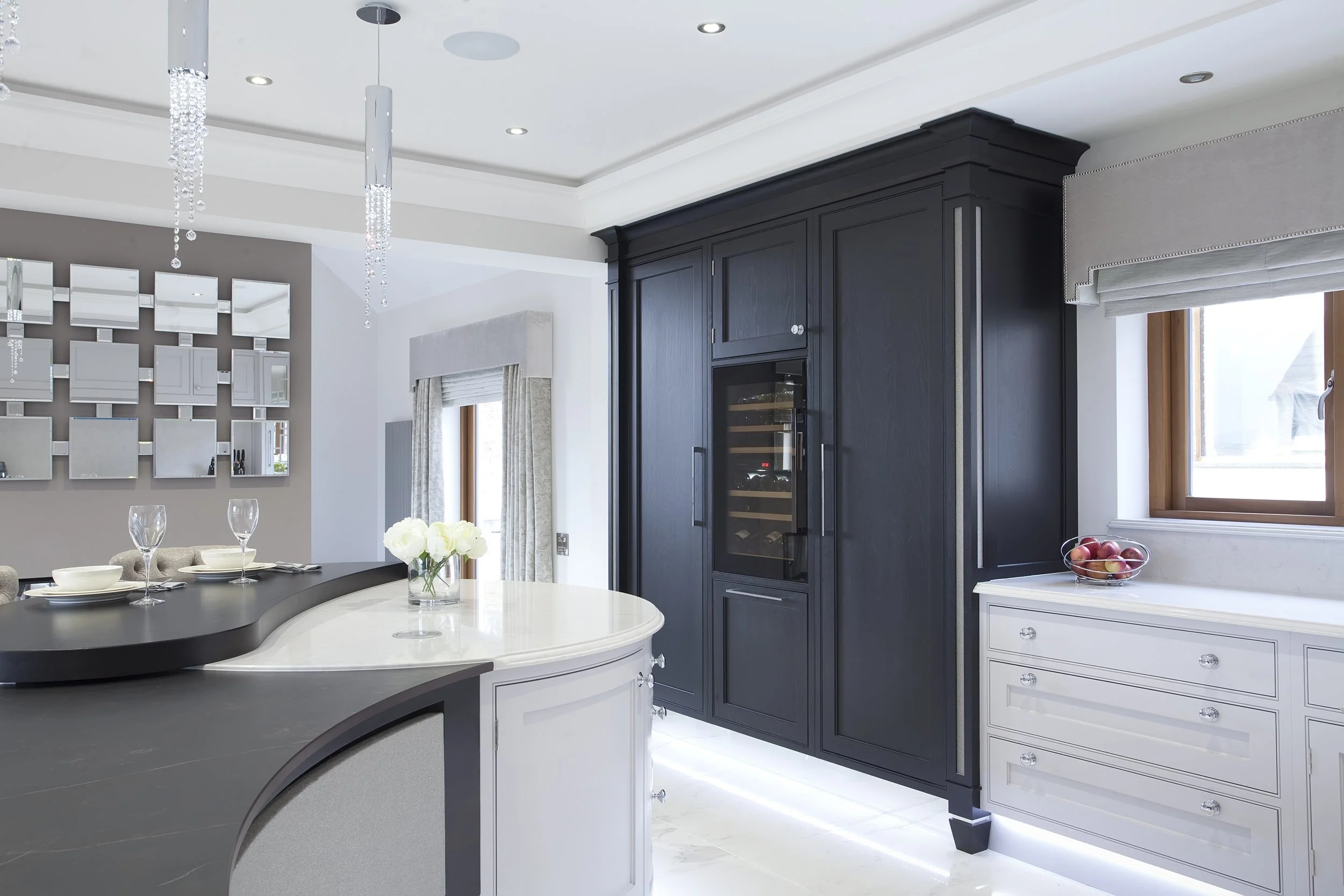 A contemporary classic kitchen design which delivers the ultimate WOW ...