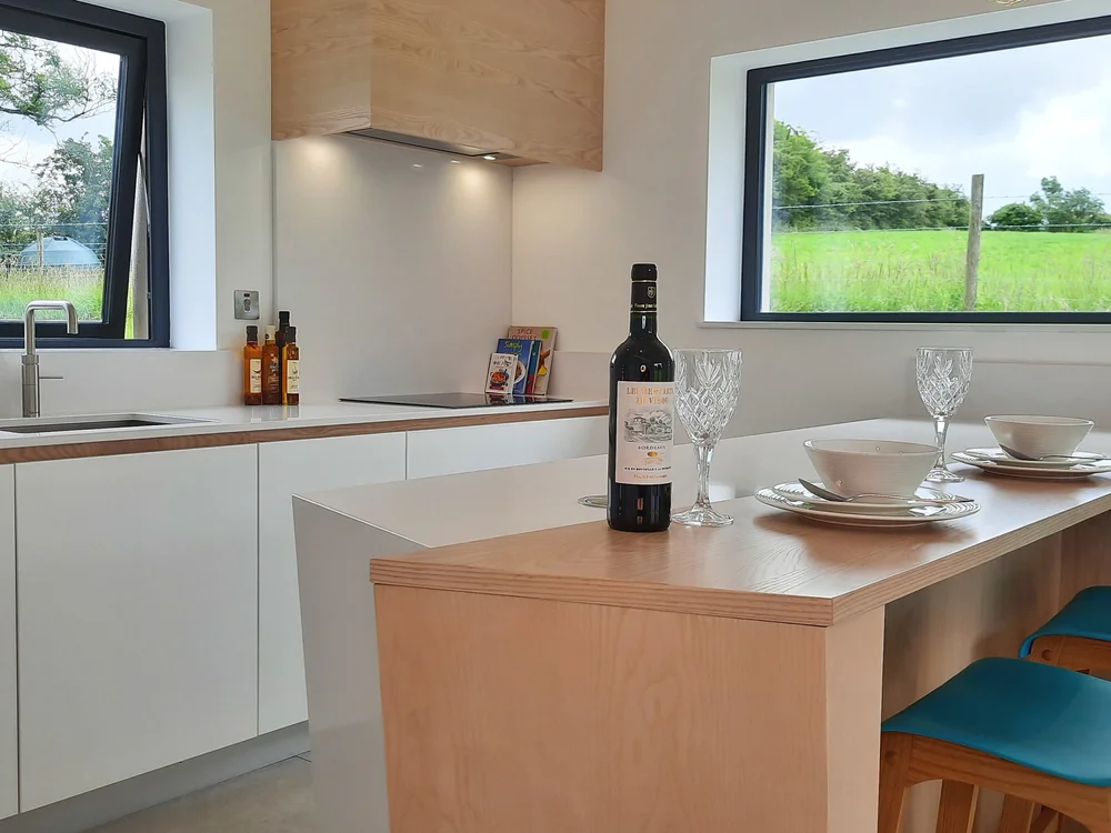 Modern White Kitchen Armagh Northern Ireland — Designer Kitchen by Morgan