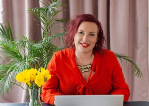 Photoshoot with Body Image Coach Claudine by Sarah Agnew Photography ...