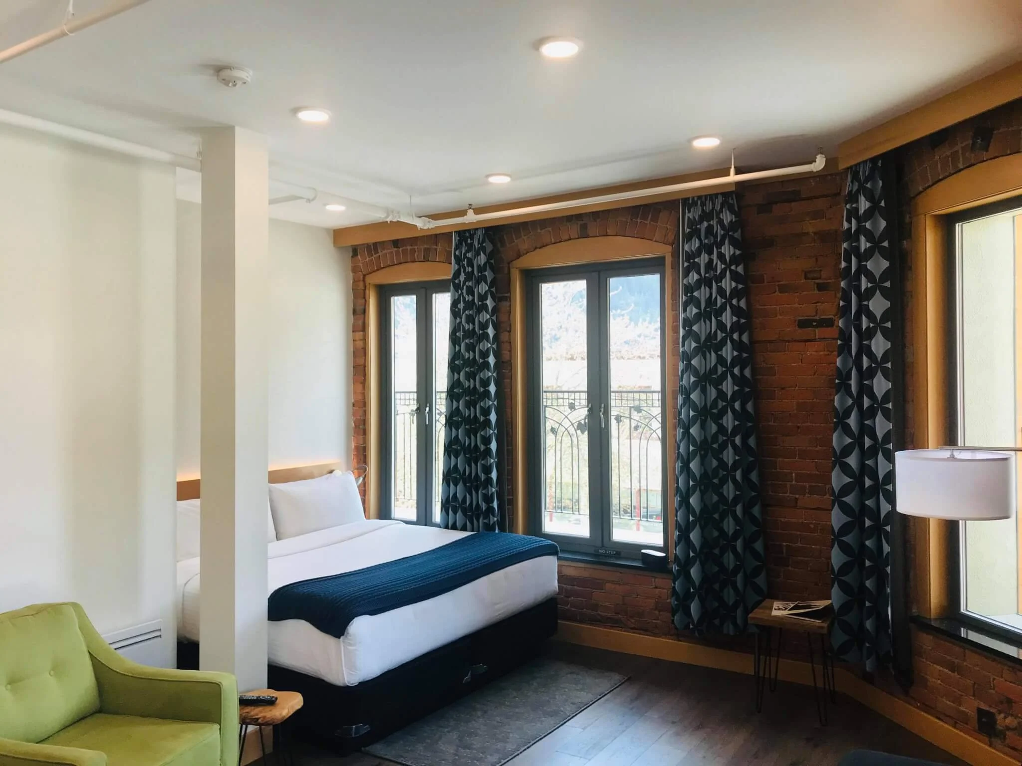 Hotel Accommodations in Nelson BC — Savoy Hotel Nelson BC