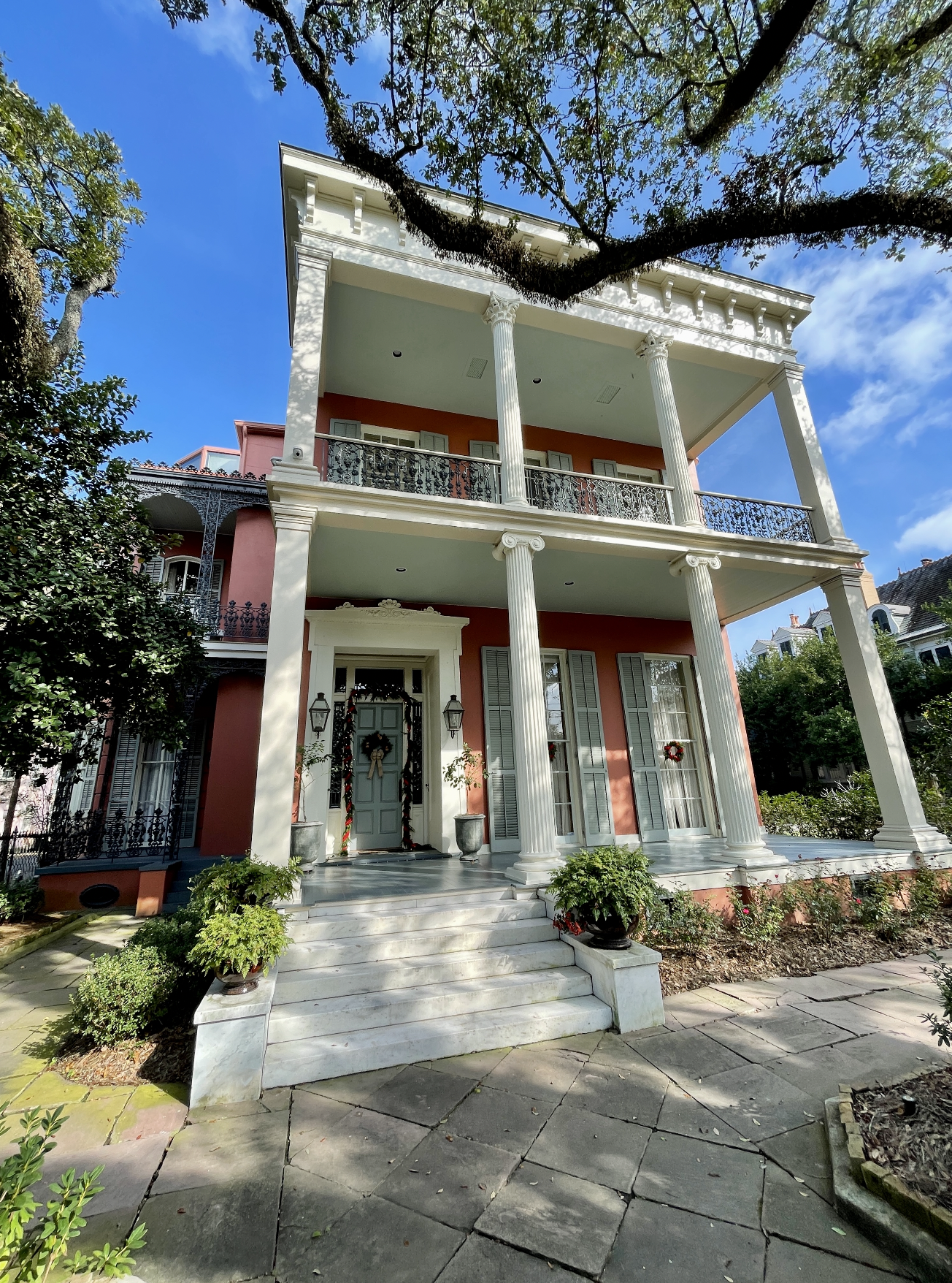 Anne Rice's Top Ten New Orleans Experience — Red Sash Tours