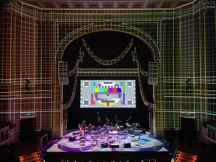 What is Projection, Projection Mapping, 3D Projection Mapping, and ...