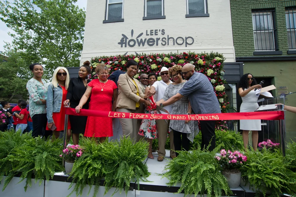 Our Story — Lee's Flower Shop