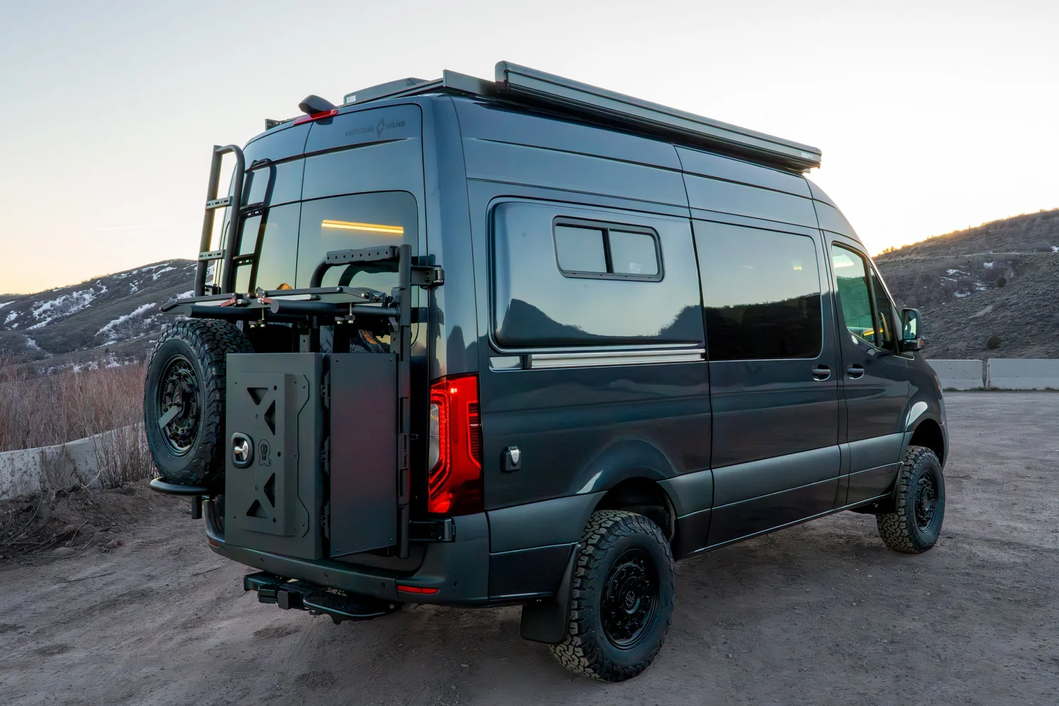 Traverse — Vertical Vans