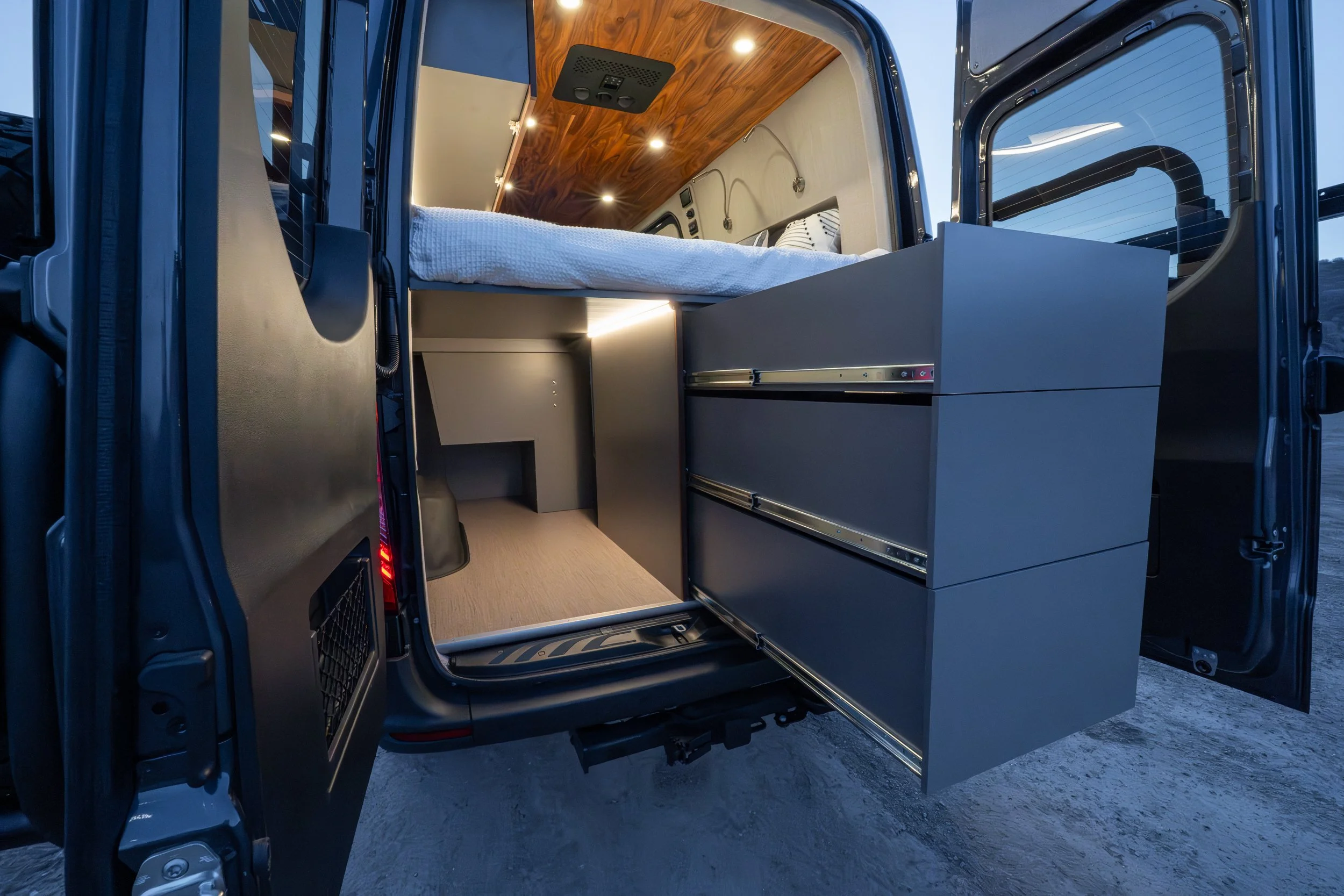 Traverse — Vertical Vans