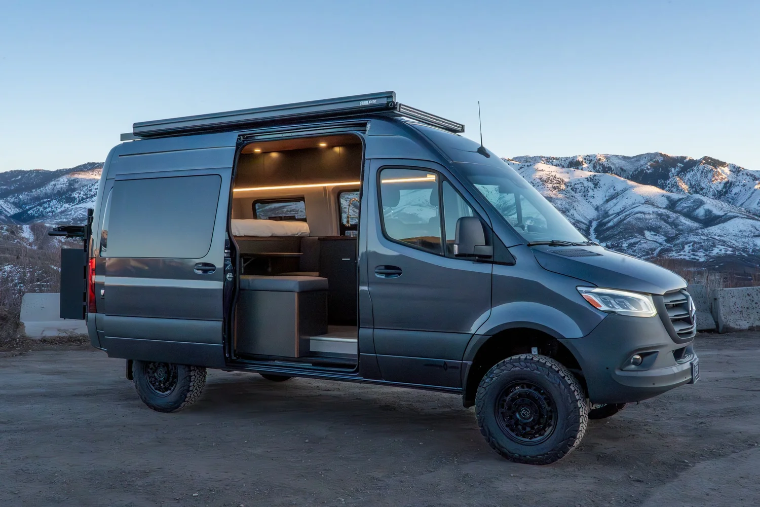 Traverse — Vertical Vans