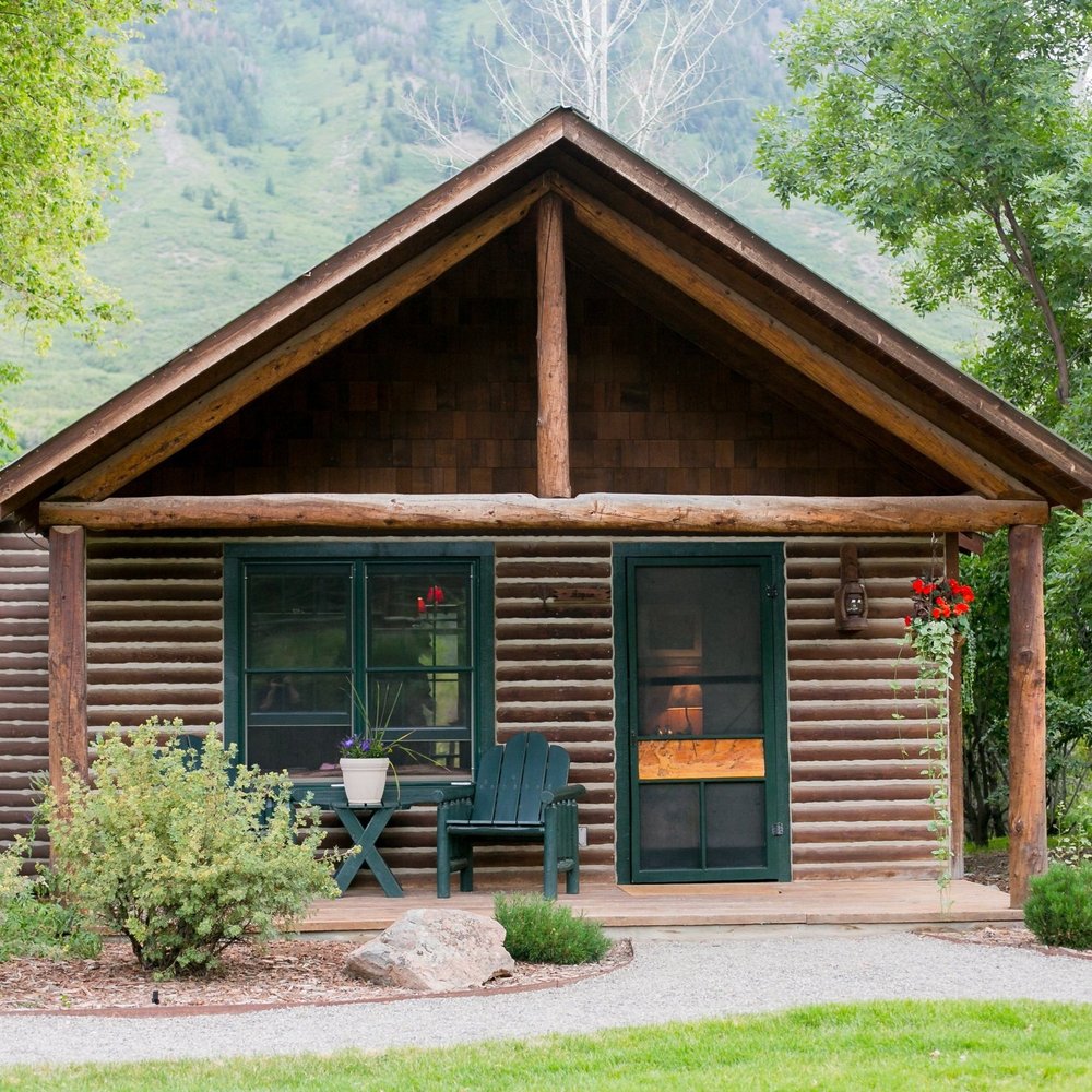 Accommodations — All Inclusive Luxury Ranch for Groups | Smith Fork Ranch