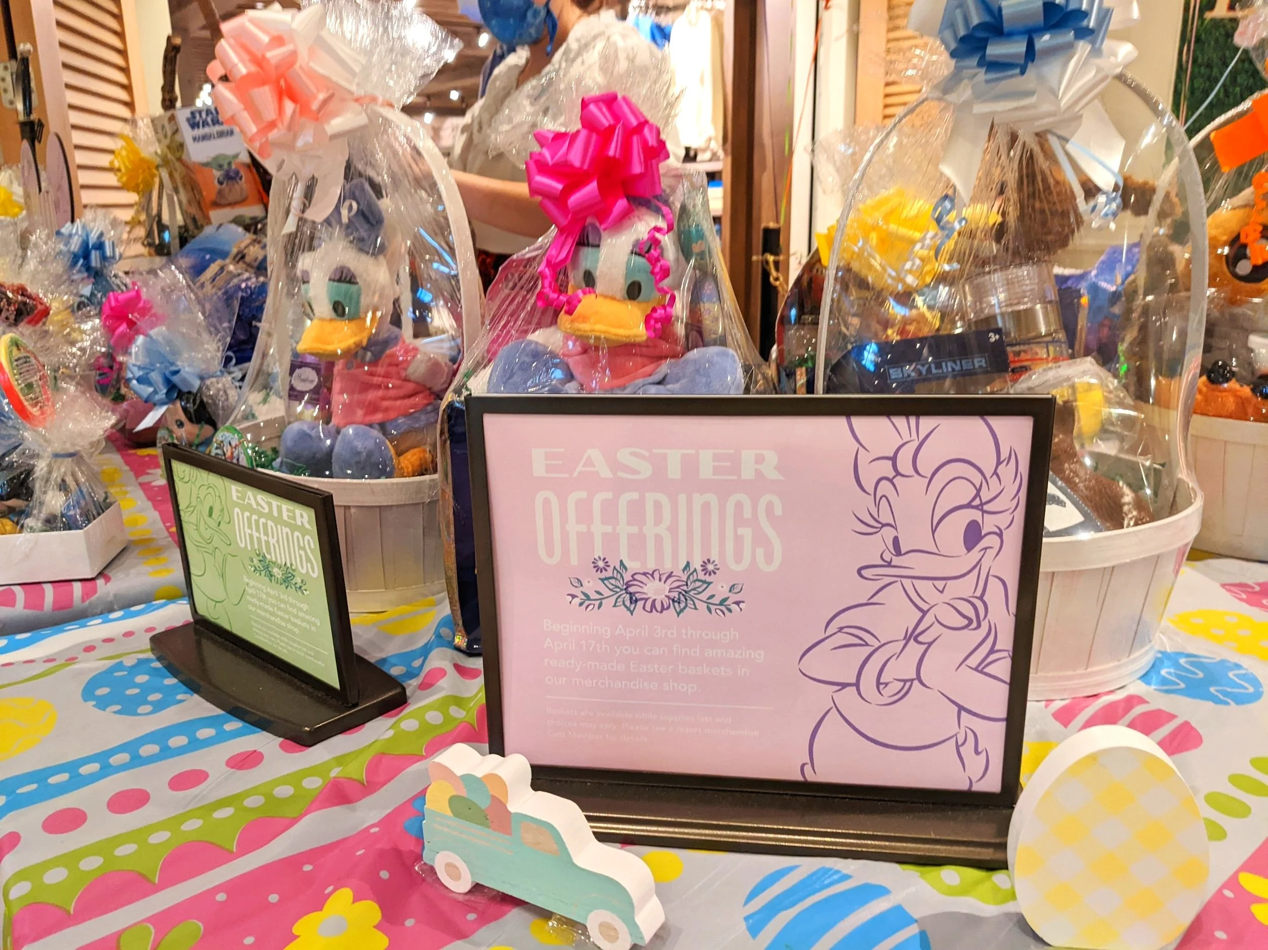 Easter 2022: Resort Candy Scrambles, Egg Hunts, and More! — Magical ...