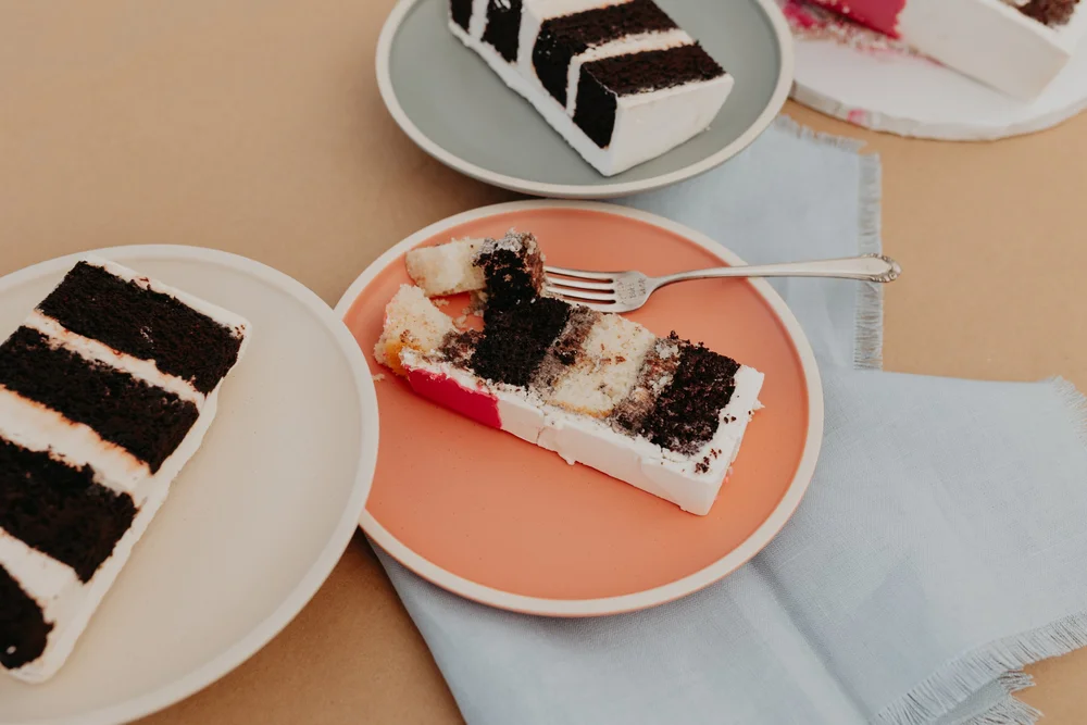 Artisan Bake Shop | Best Wedding Cakes | Smash Cakes | Unicorn Cakes ...