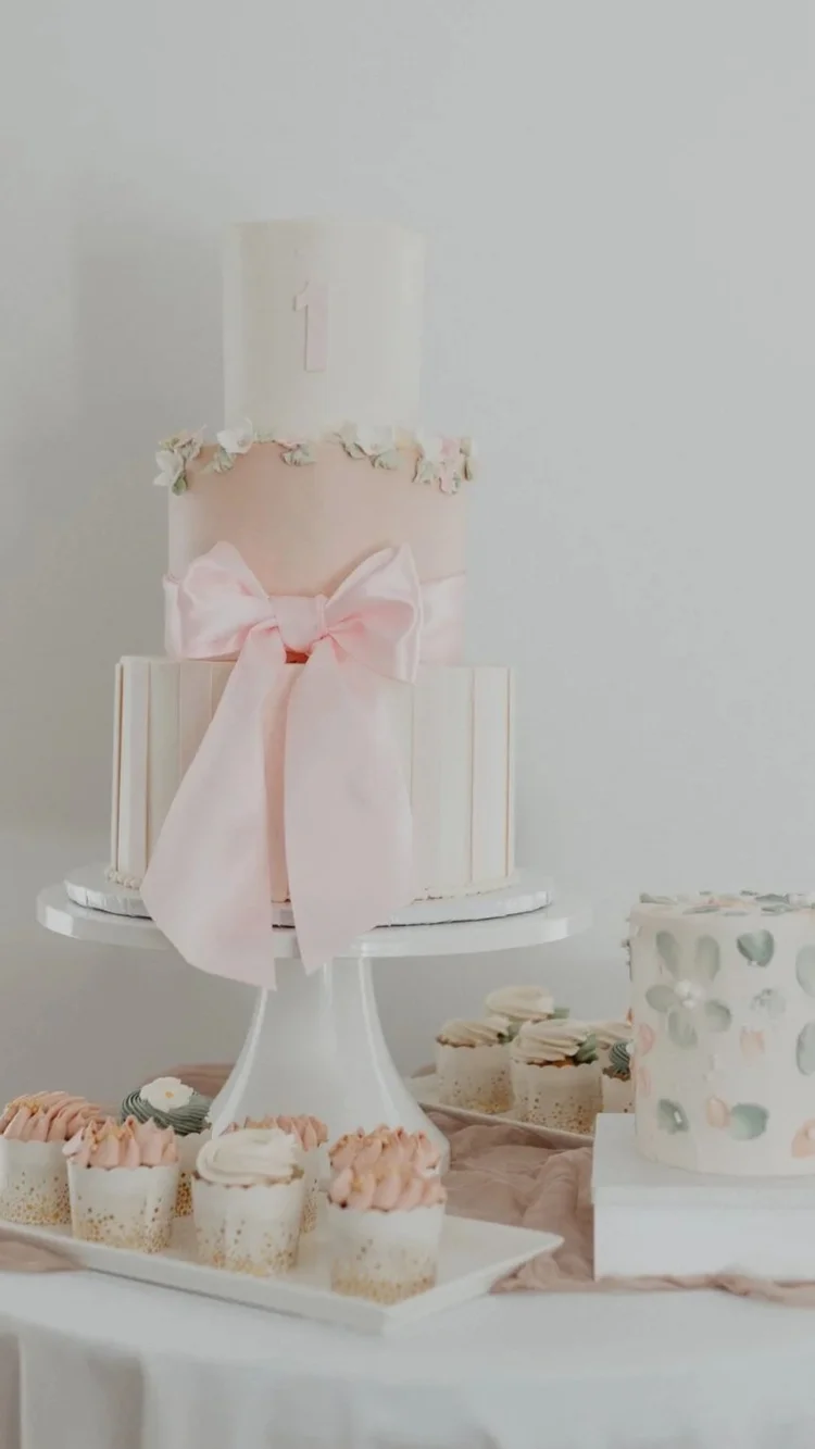 Artisan Bake Shop | Best Wedding Cakes | Smash Cakes | Unicorn Cakes ...