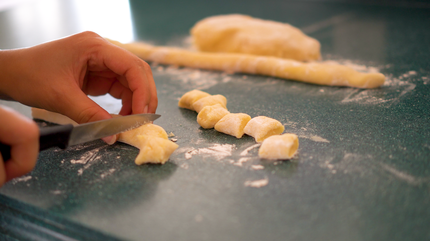 Homemade Potato Gnocchi Recipe — Home Cafe Recipes