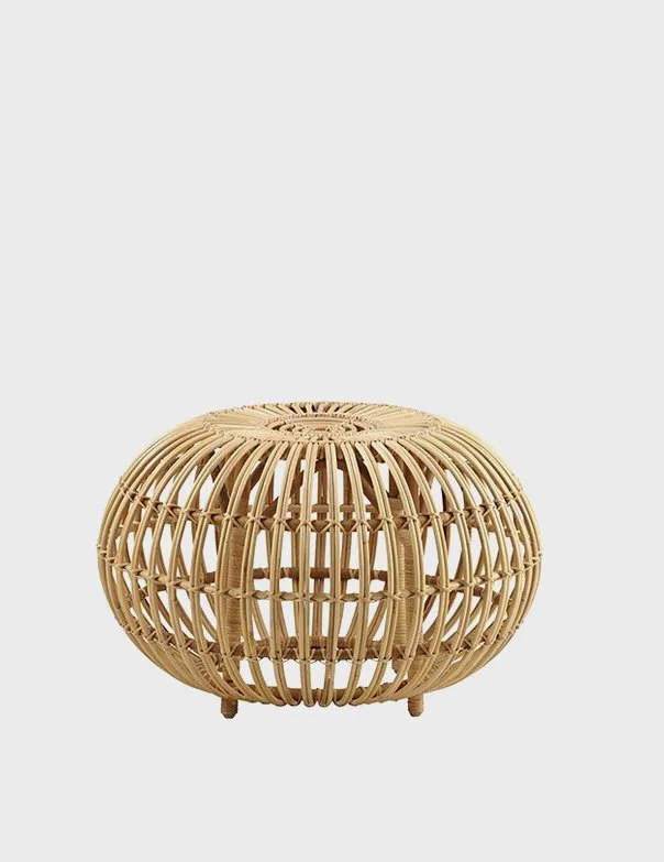 Luis Bench — Sunday Shop