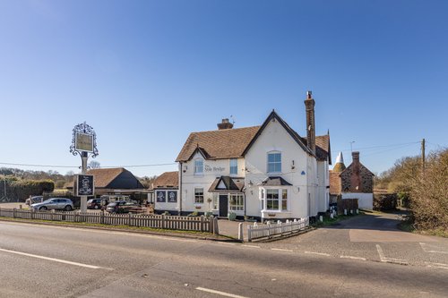 The Stile Bridge - Grill house, pub & restaurant in Kent