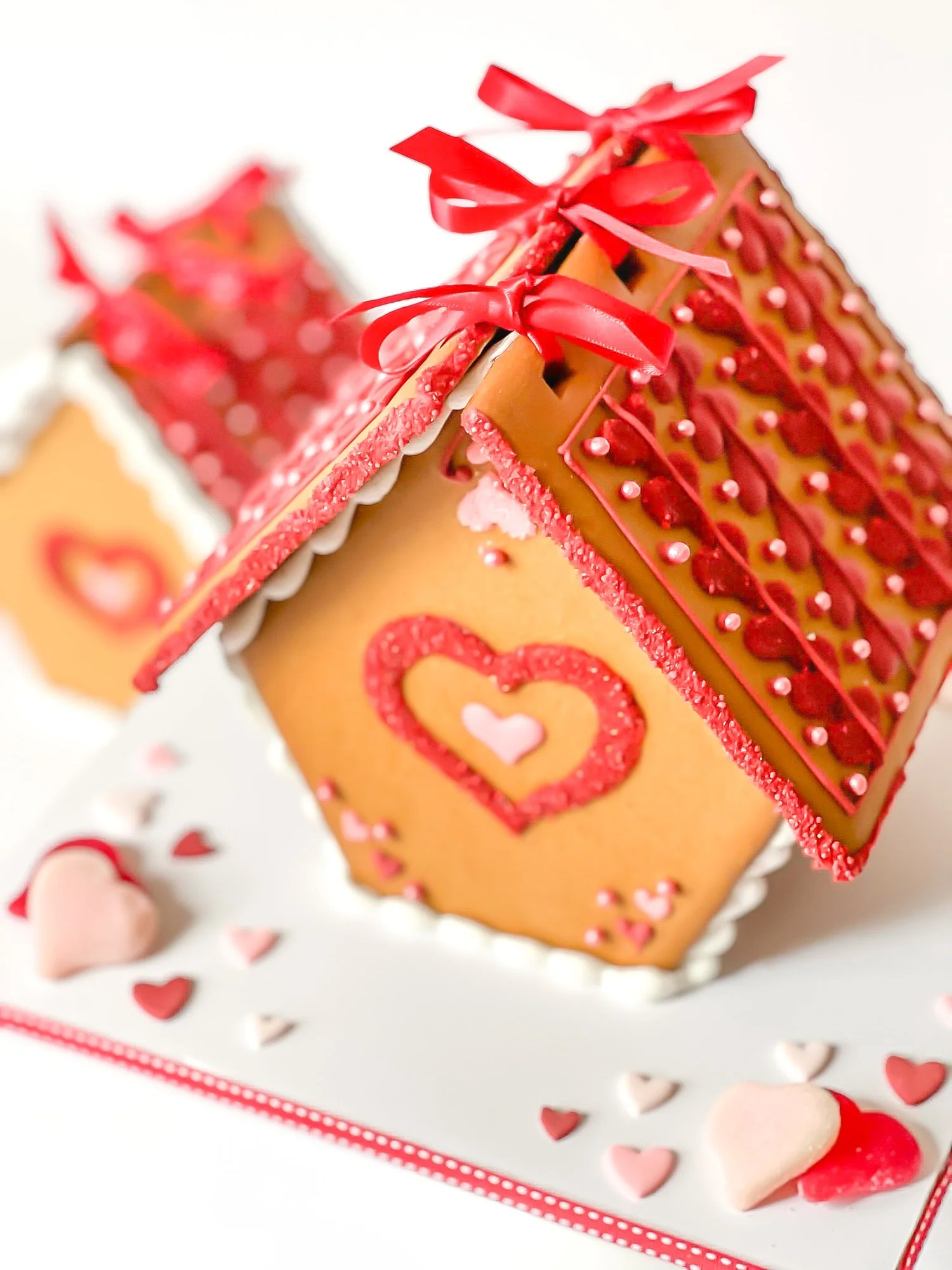 Edible Estates - Handmade Luxury Gingerbread Gifts