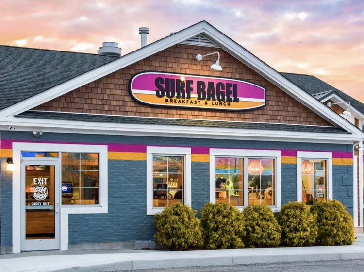 Surf Bagel, Long Neck: Bagels, Burritos, Wraps, Bites & More