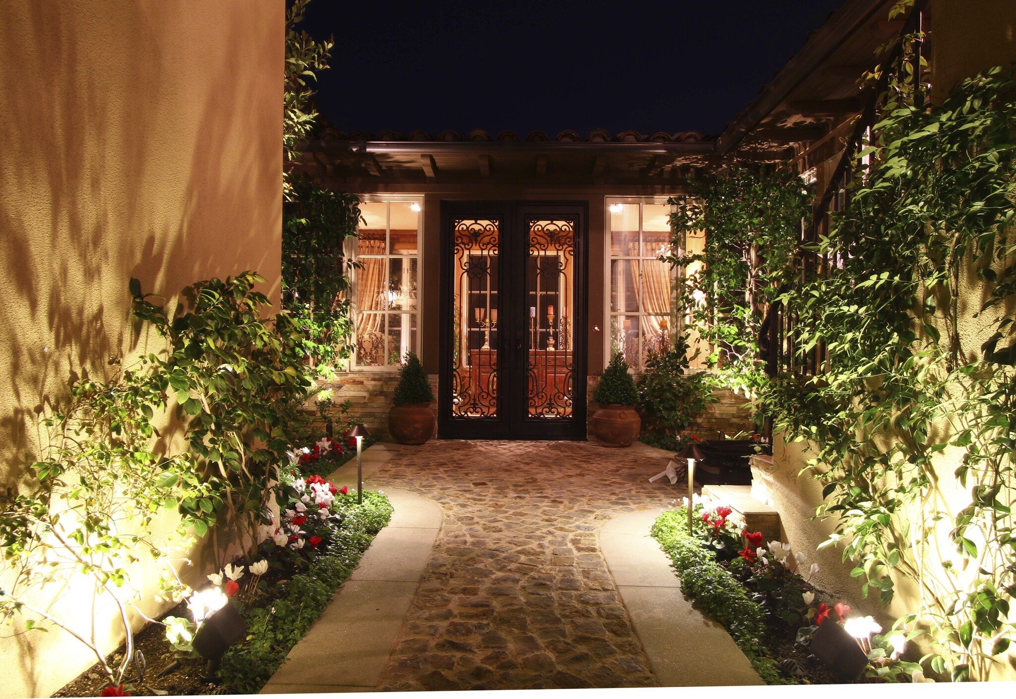 Sollos Landscape Lighting (Halco) — Piereth Sales Associates: Backyard ...