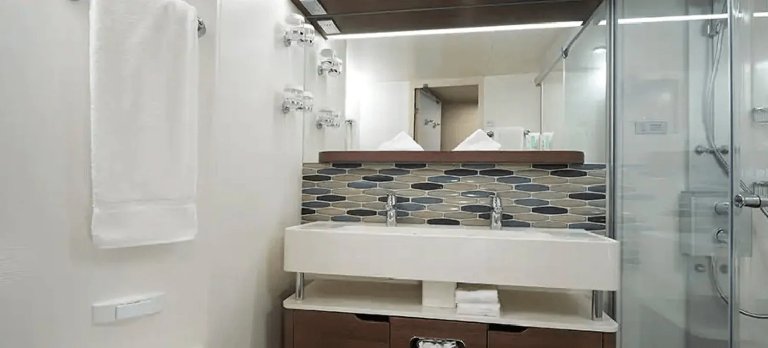 Balcony vs Club Balcony Suite: Explore Perks & A Comparison on NCL ...