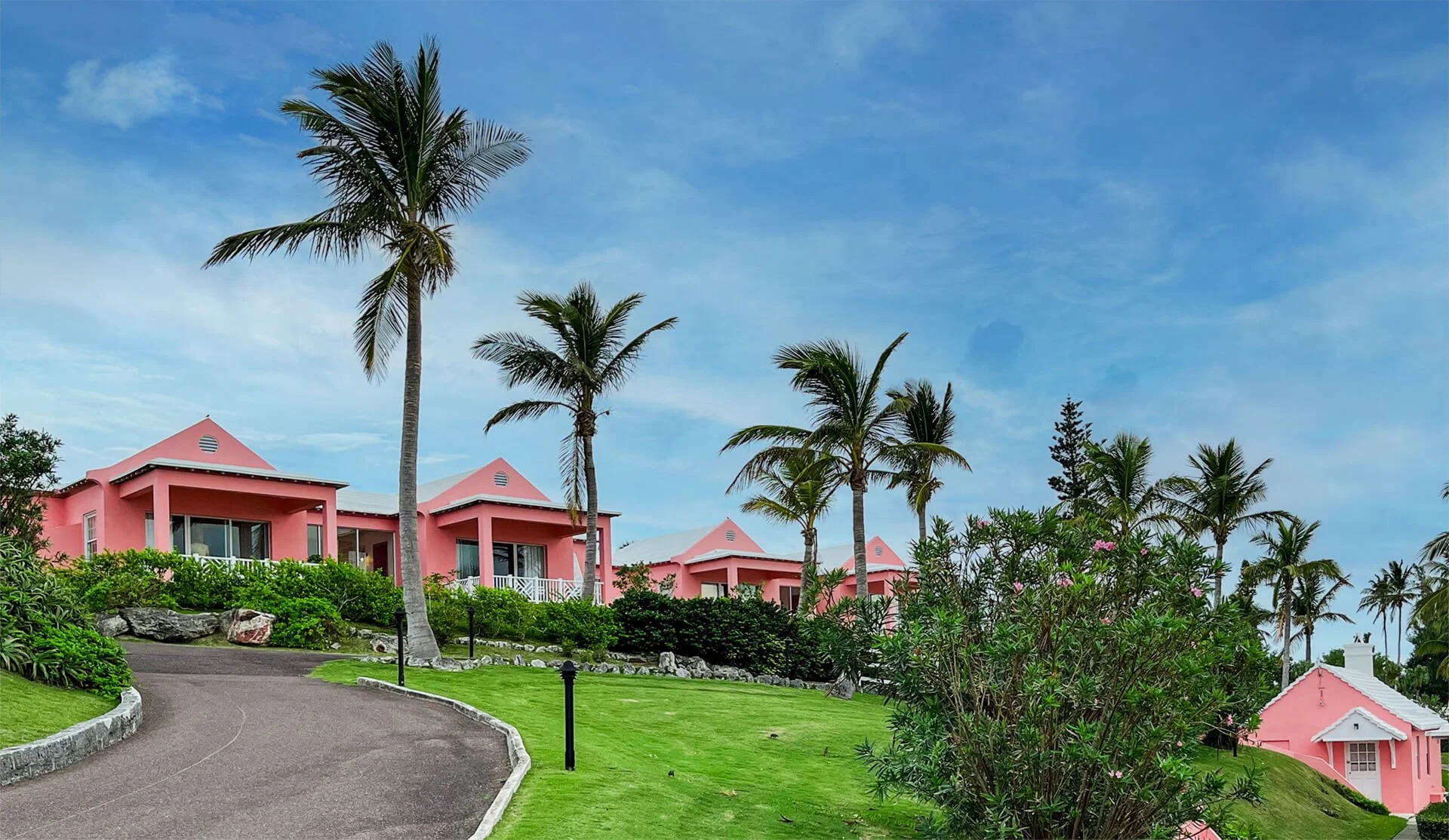 Best Luxury Restaurant Near Bermuda Cruise Port - Breezes at Cambridge ...