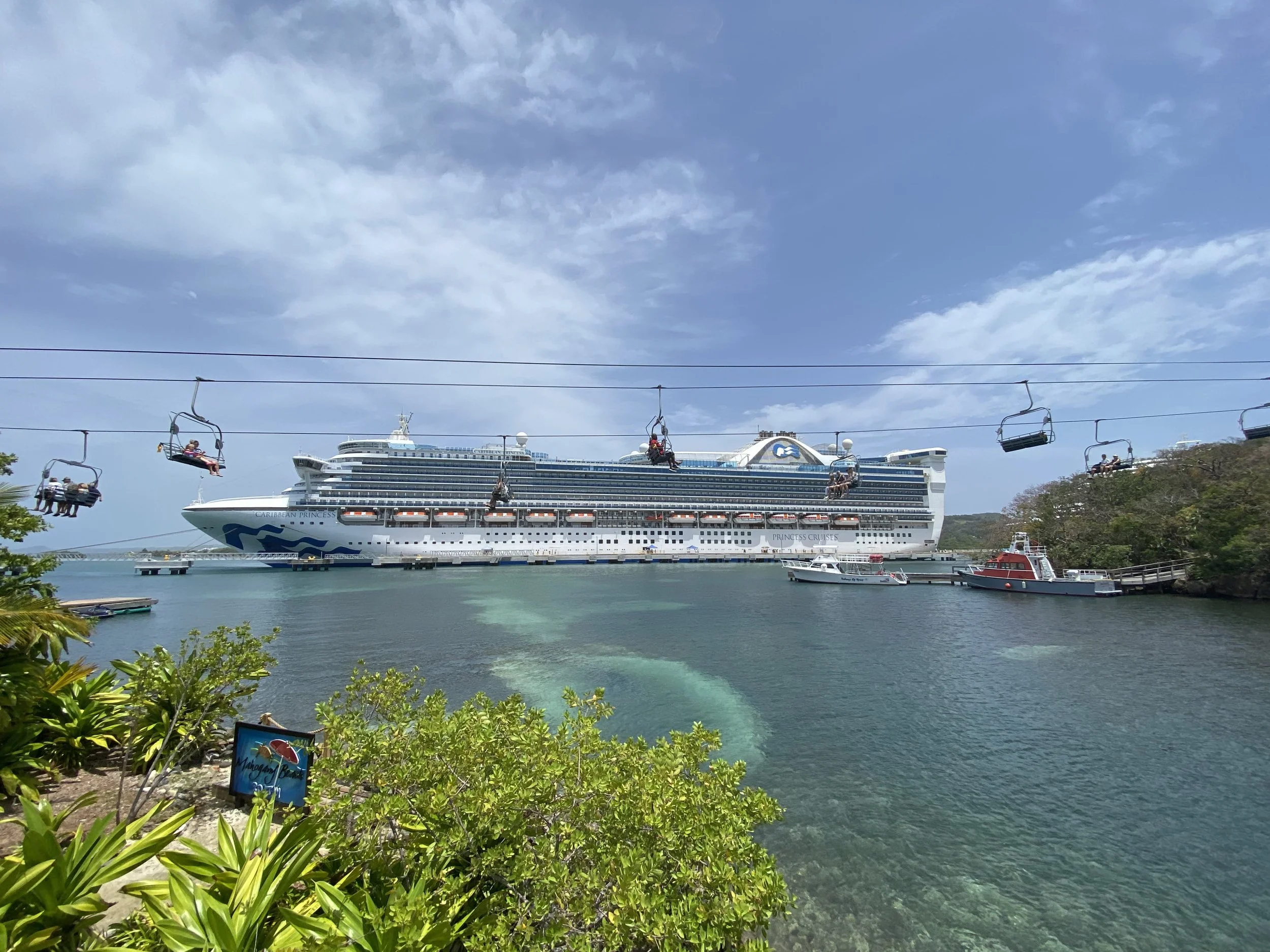 Mahogany Bay, Isla Roatan Cruise Port Guide & Information - Maps ...