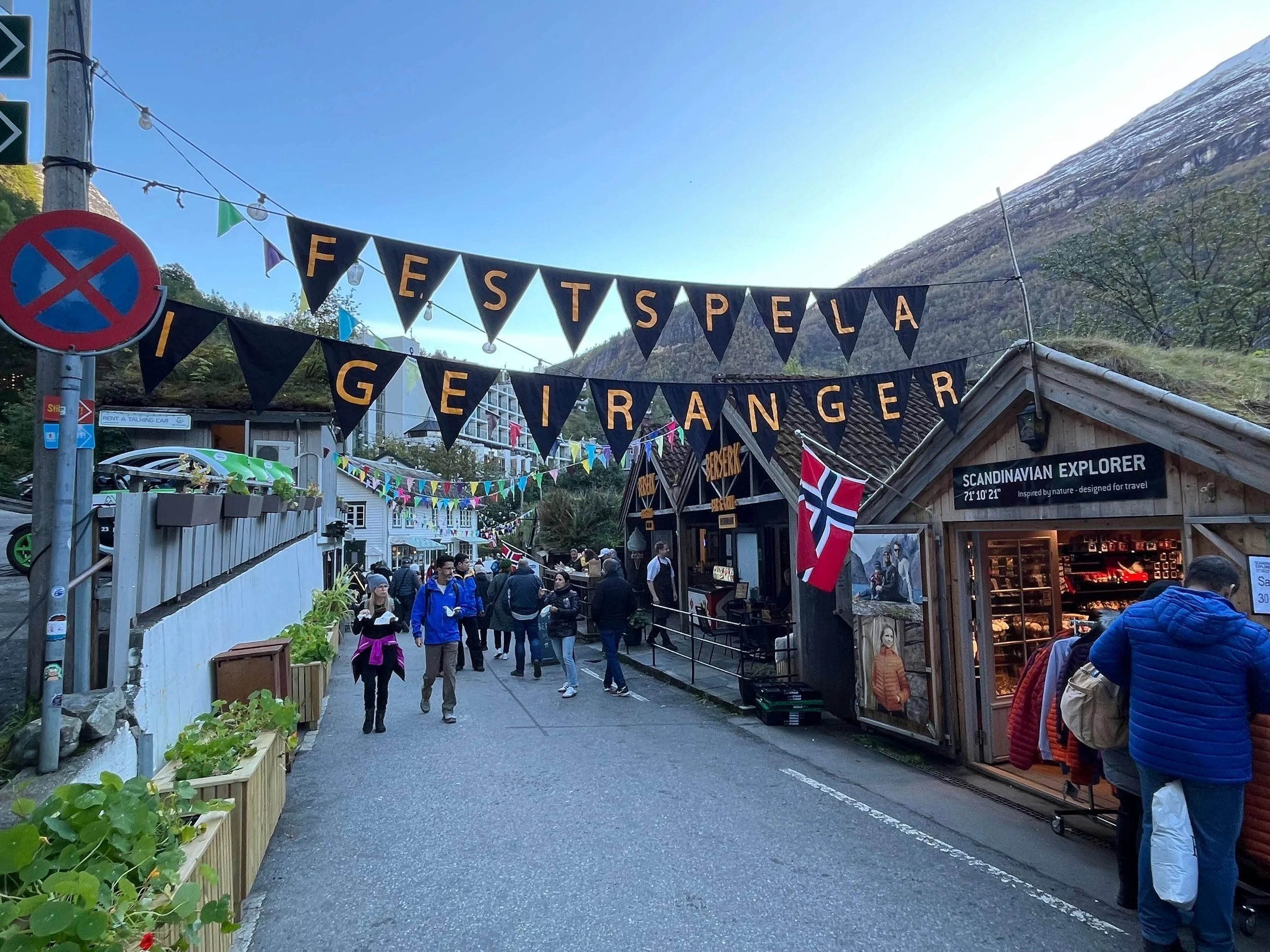 Geiranger, Norway Cruise Port Guide & Information - Maps, Hiking ...