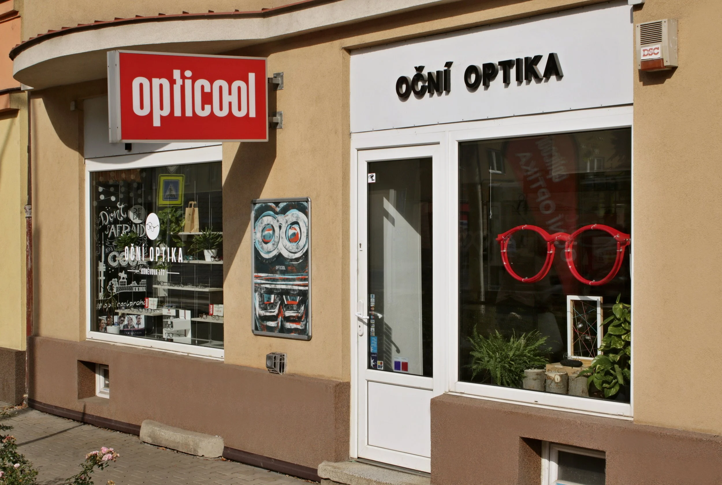 Opticool oční optika Praha 3