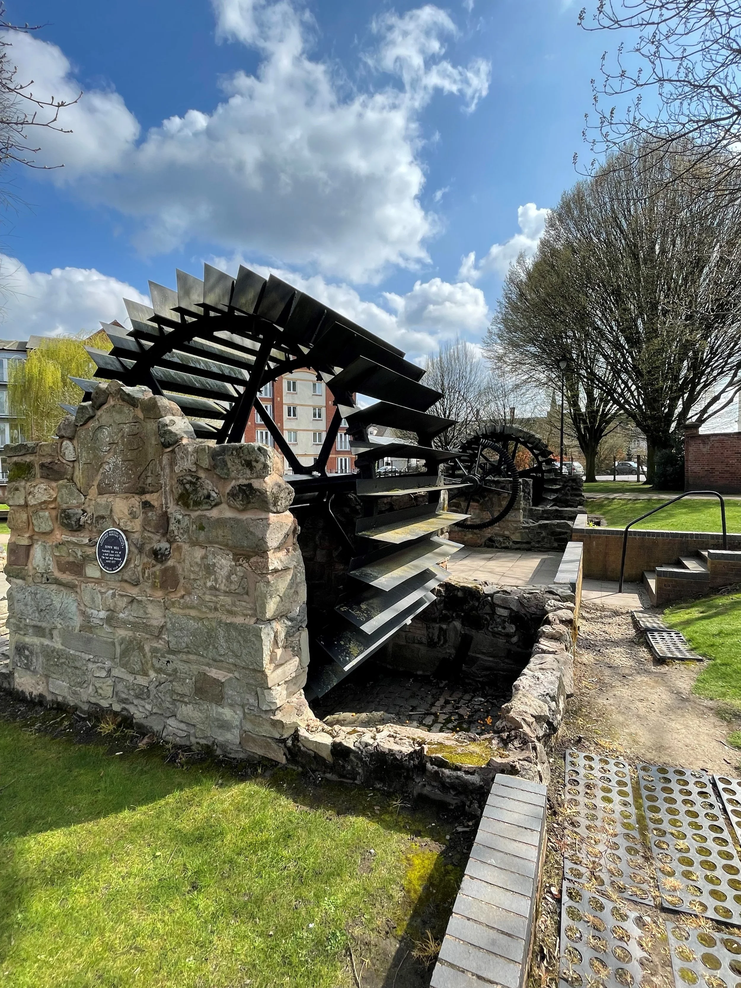 Stafford to Tixall — A Very Narrow Journey