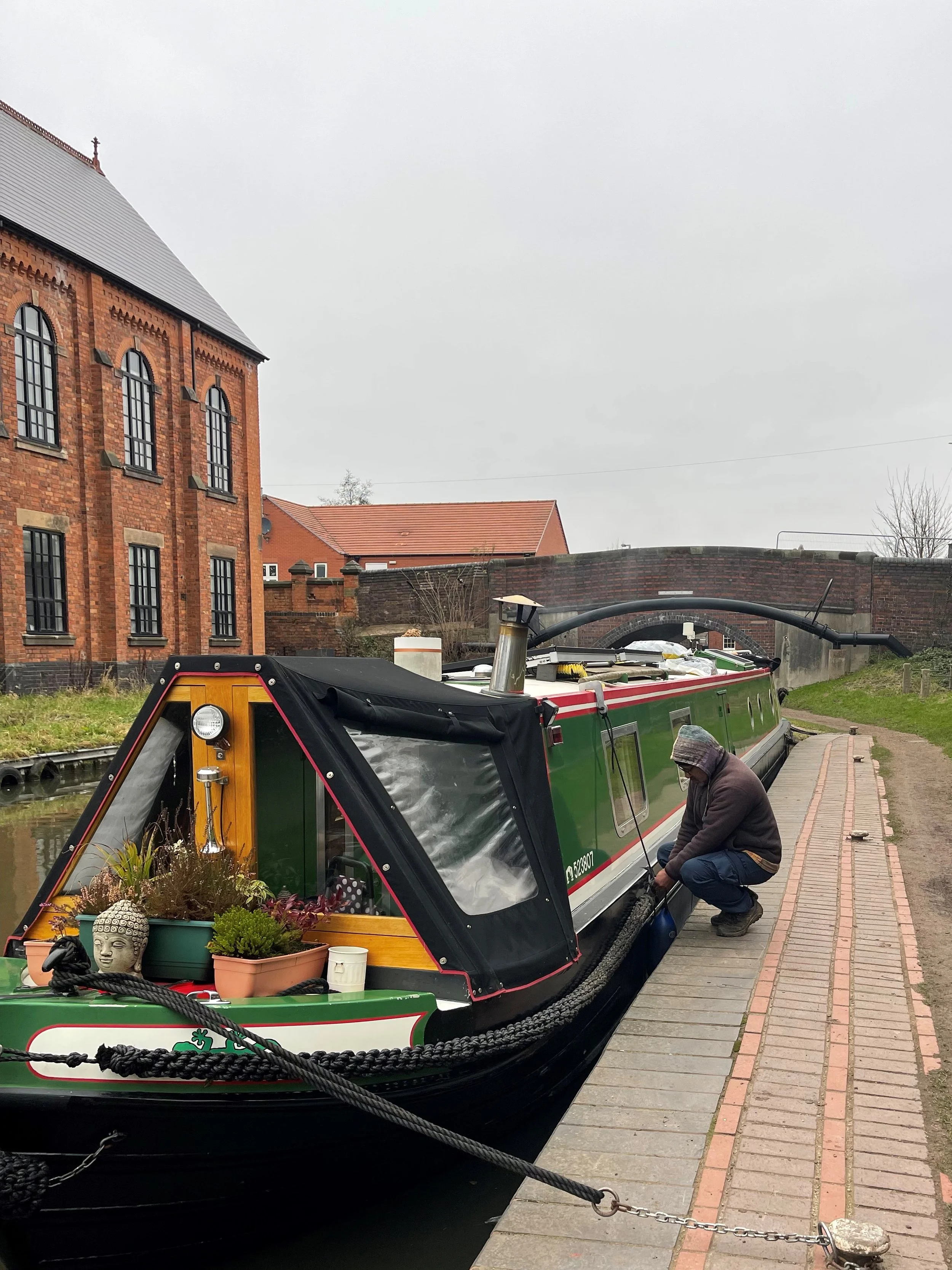 The Birmingham and Fazeley Canal — A Very Narrow Journey