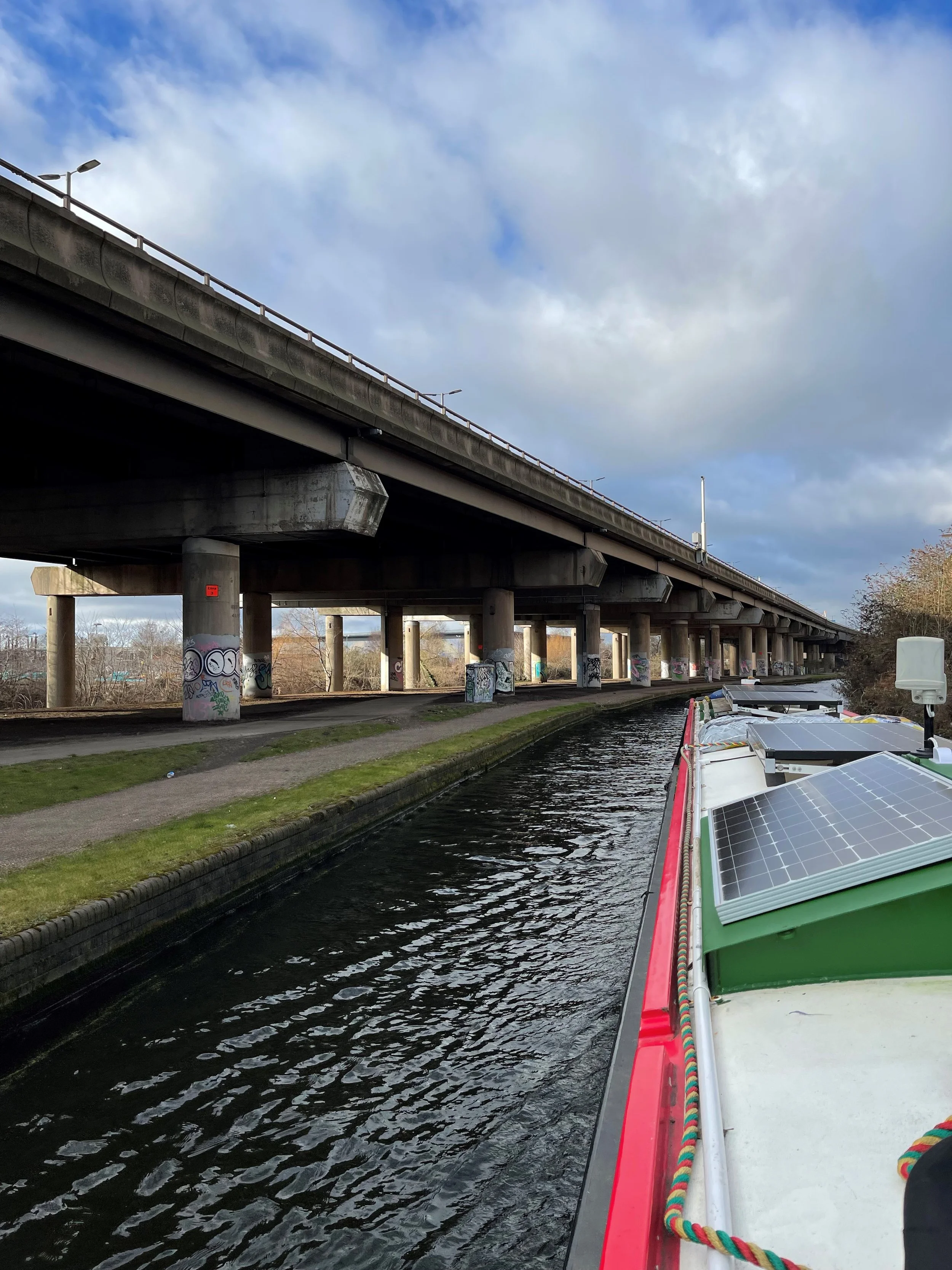 Minworth Locks — A Very Narrow Journey