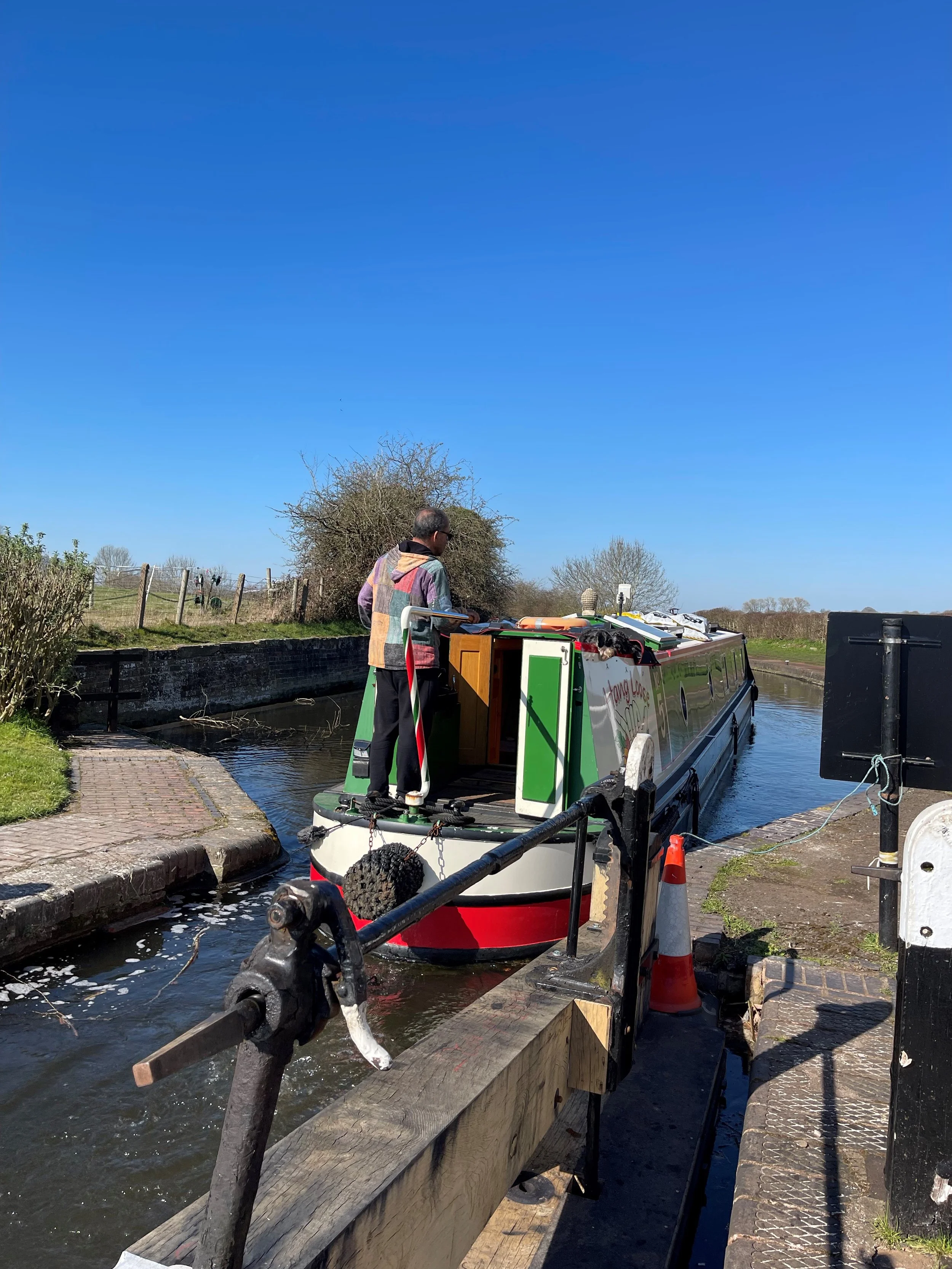 Hinksford to The Bratch — A Very Narrow Journey