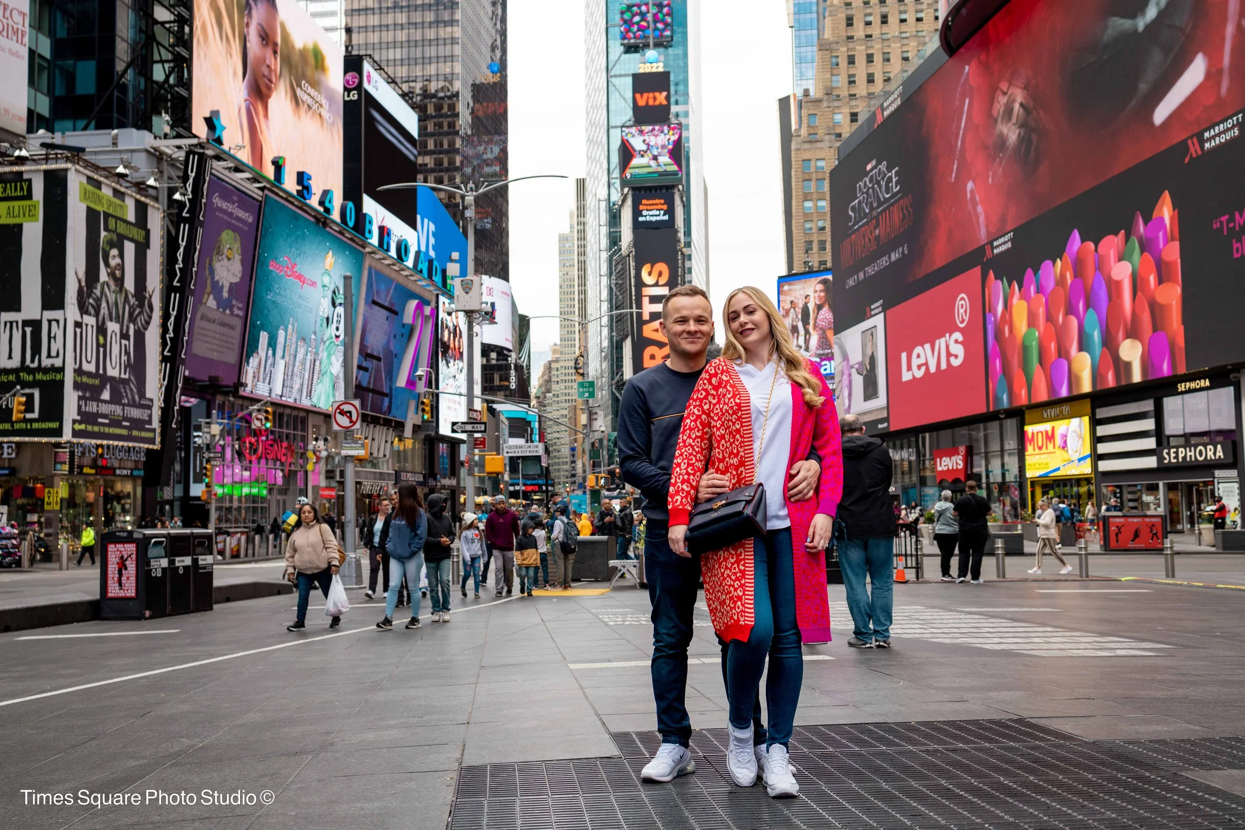 Times Square and Central Park 1-Hour Vacation/Lifestyle Photoshoot ...