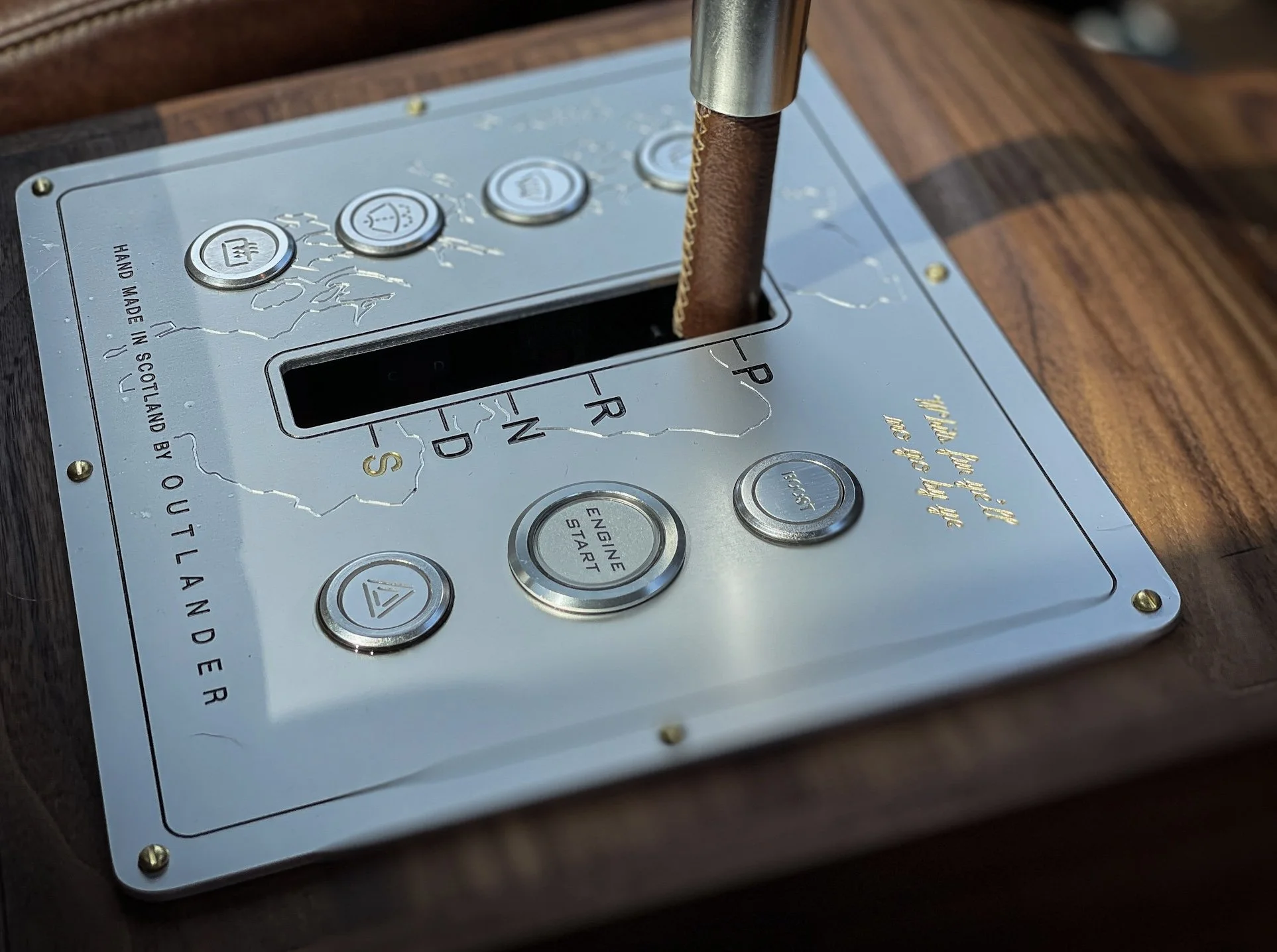 V8 engines, wheels, brakes and other elements for Land Rover Range ...