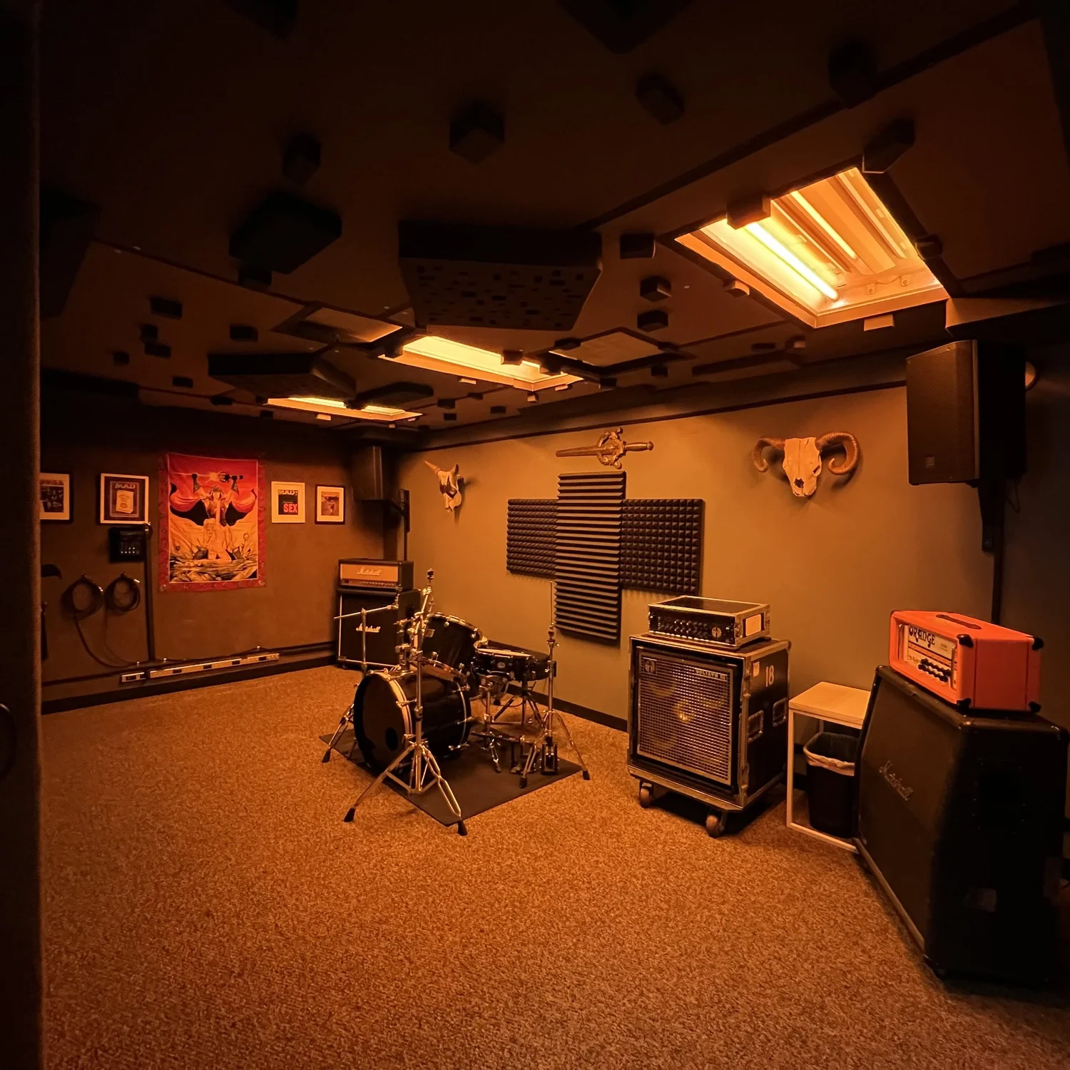 Hourly Rehearsal Rooms — Space and Faders