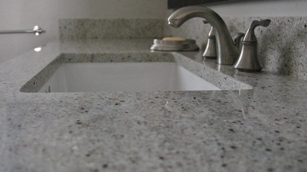 6 Steps to Finding the Perfect White Granite Countertops — Natural ...