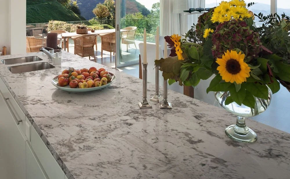 How to Pair Granite Countertop Colours with Cabinets and Backsplashes ...