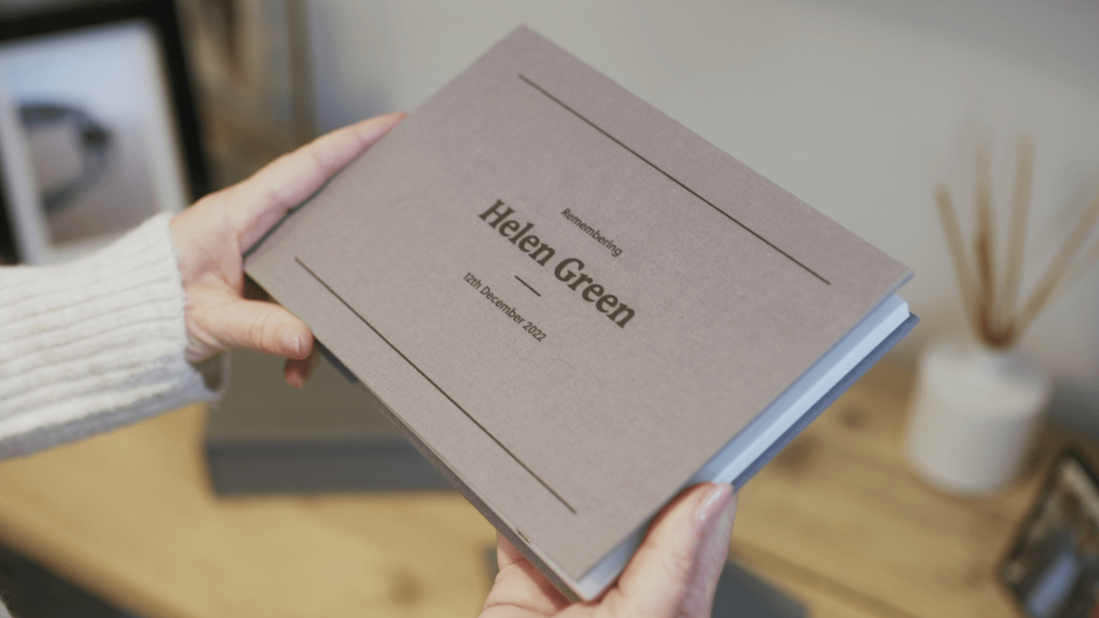 Remembering Loved Ones with a Video Book of Memories — Obitus
