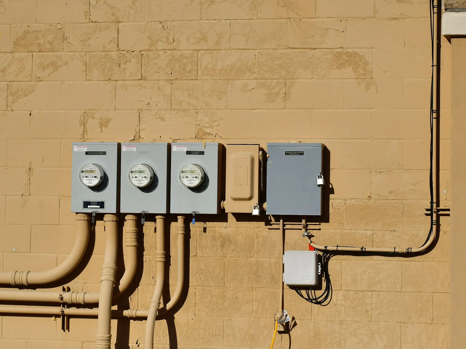 Selby Electric Licensed Electrician in Bismarck and Mandan, ND