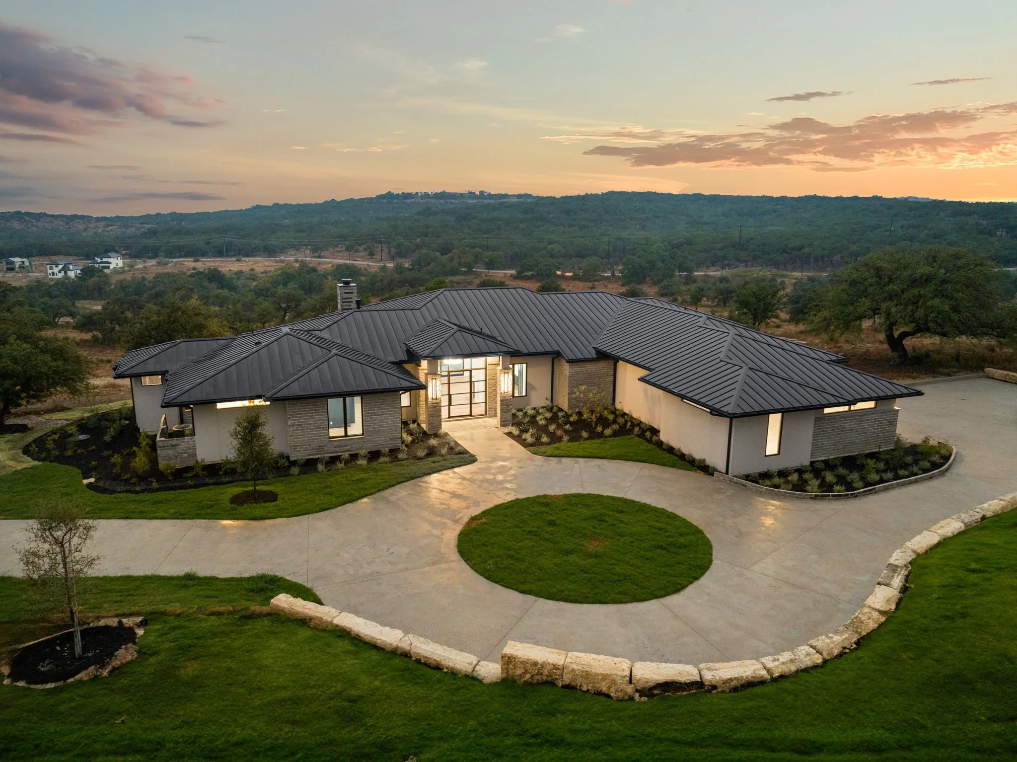 Starlight Canyon — Vintage Builders