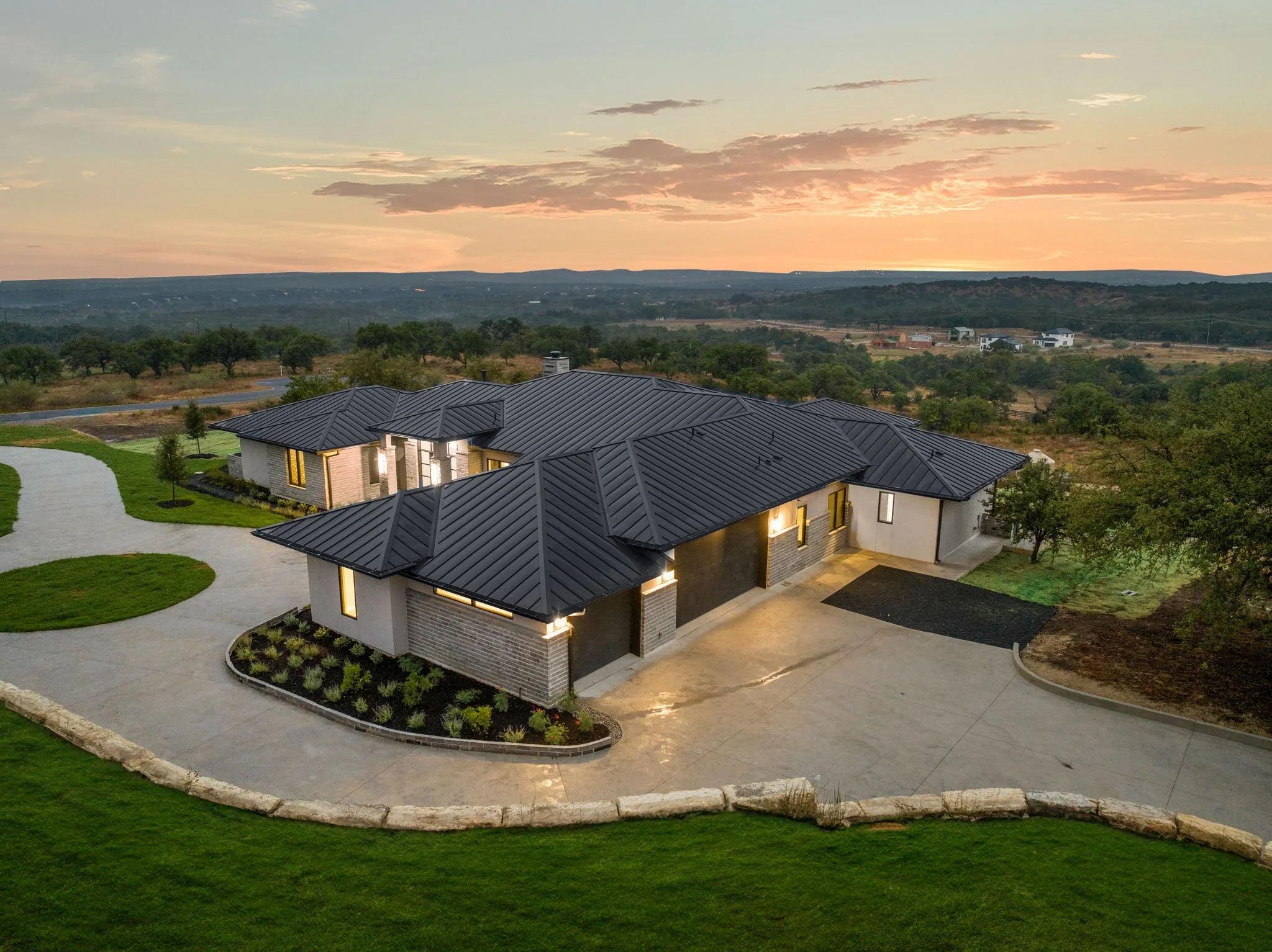 Starlight Canyon — Vintage Builders