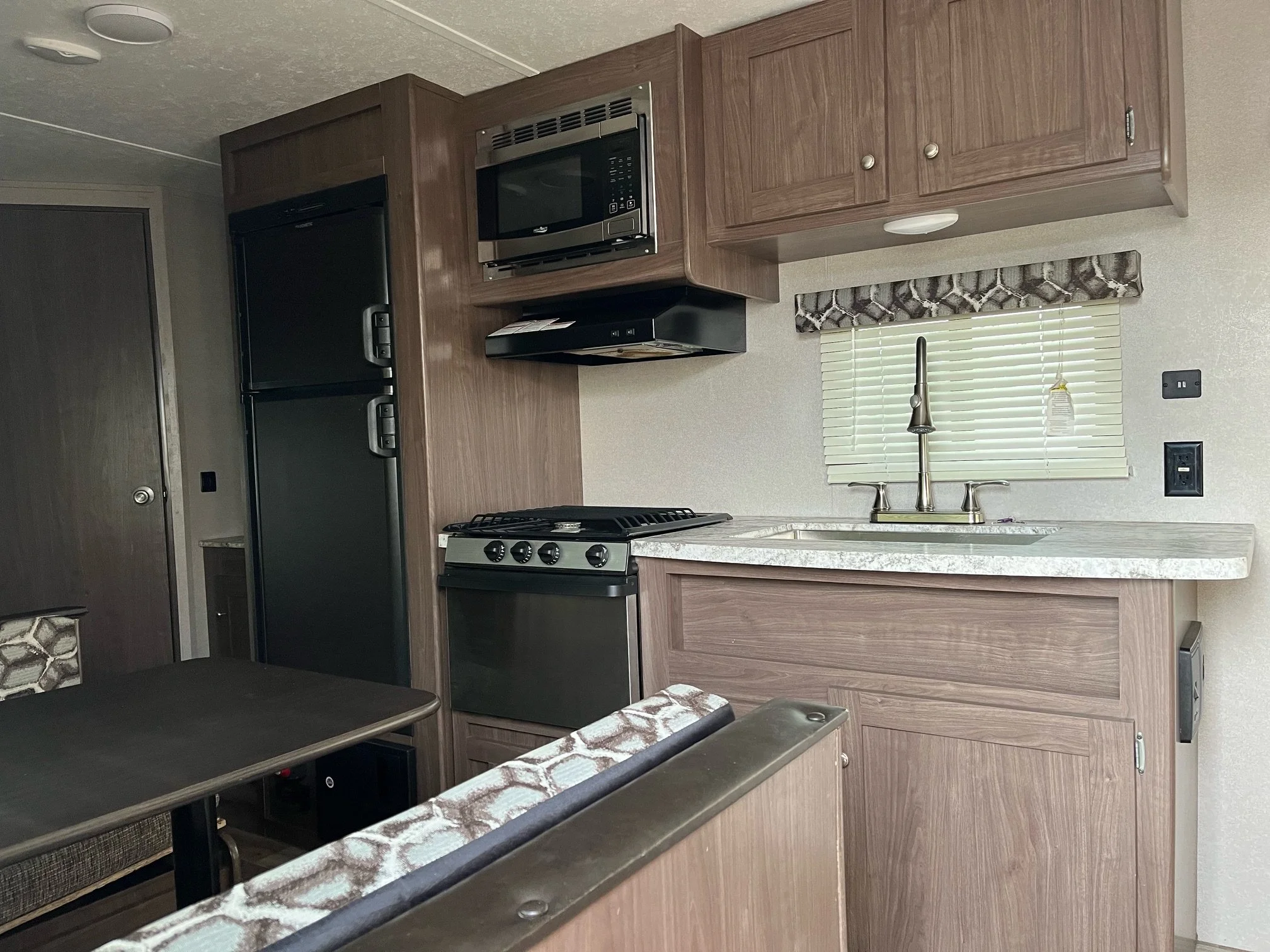 2019 KYRV Hideout 19FLBWE TT — BergesonRV