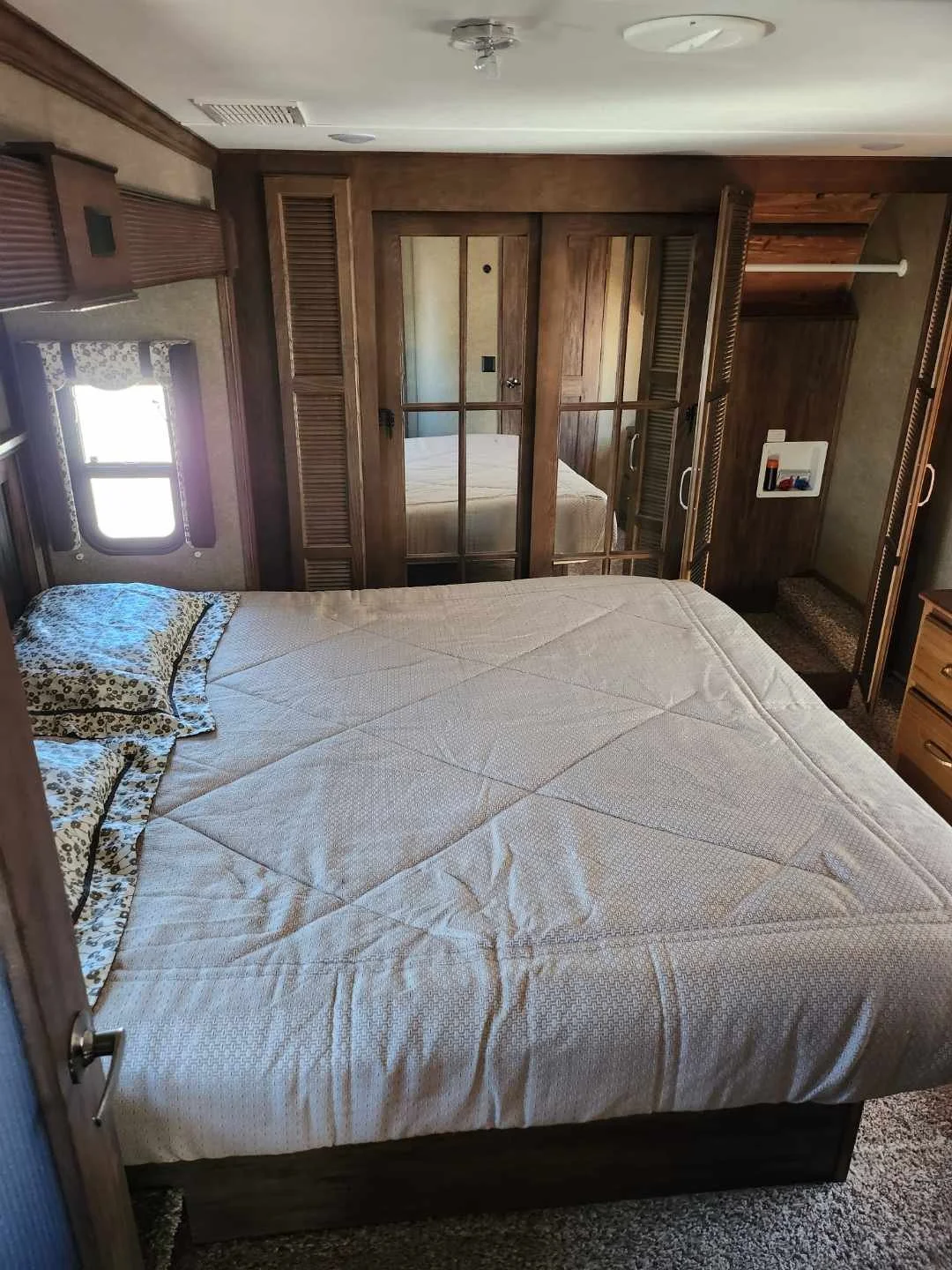 2016 Keystone Alpine — BergesonRV